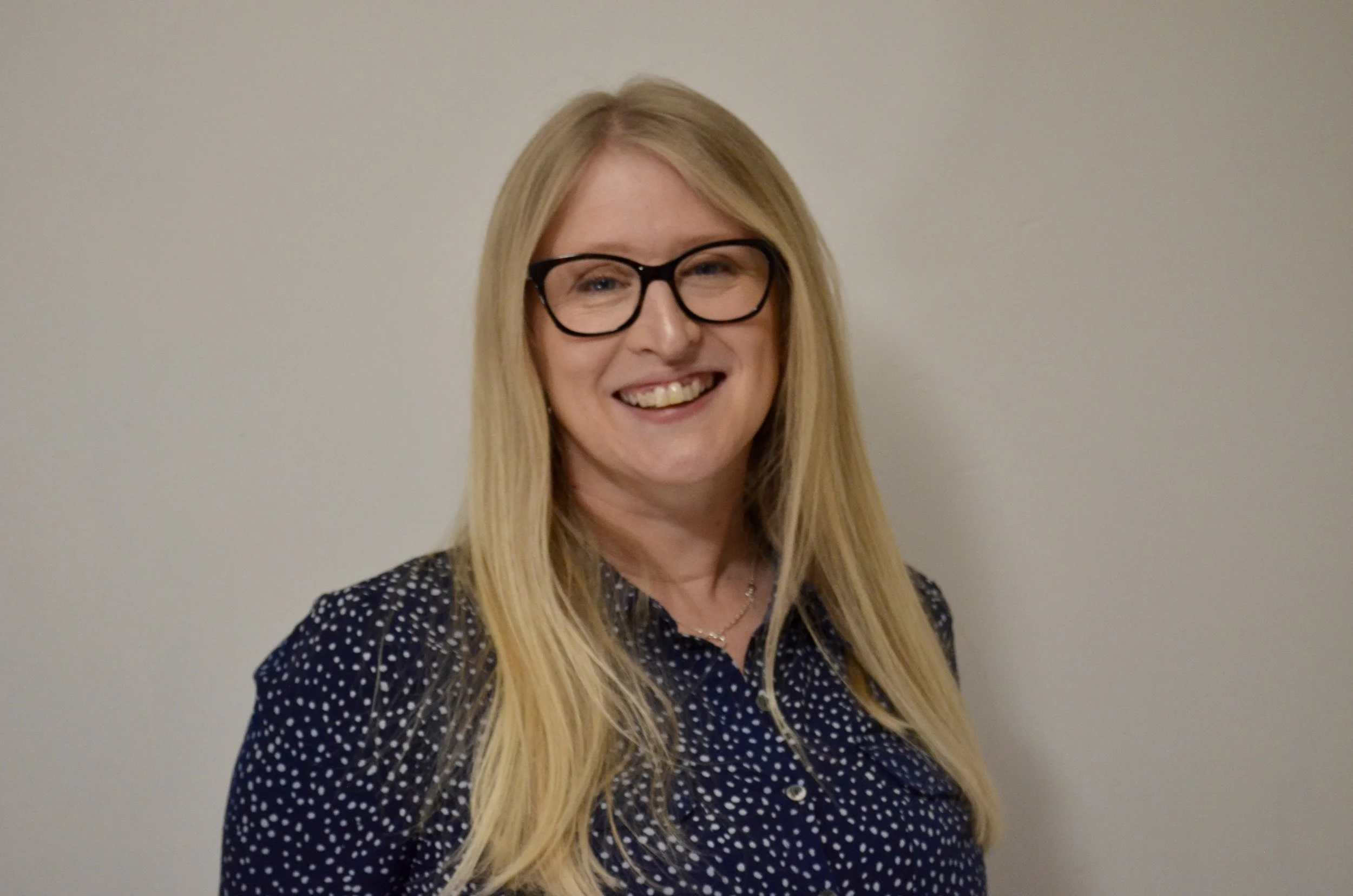 Lucy Mitchell — Bloodhound Books