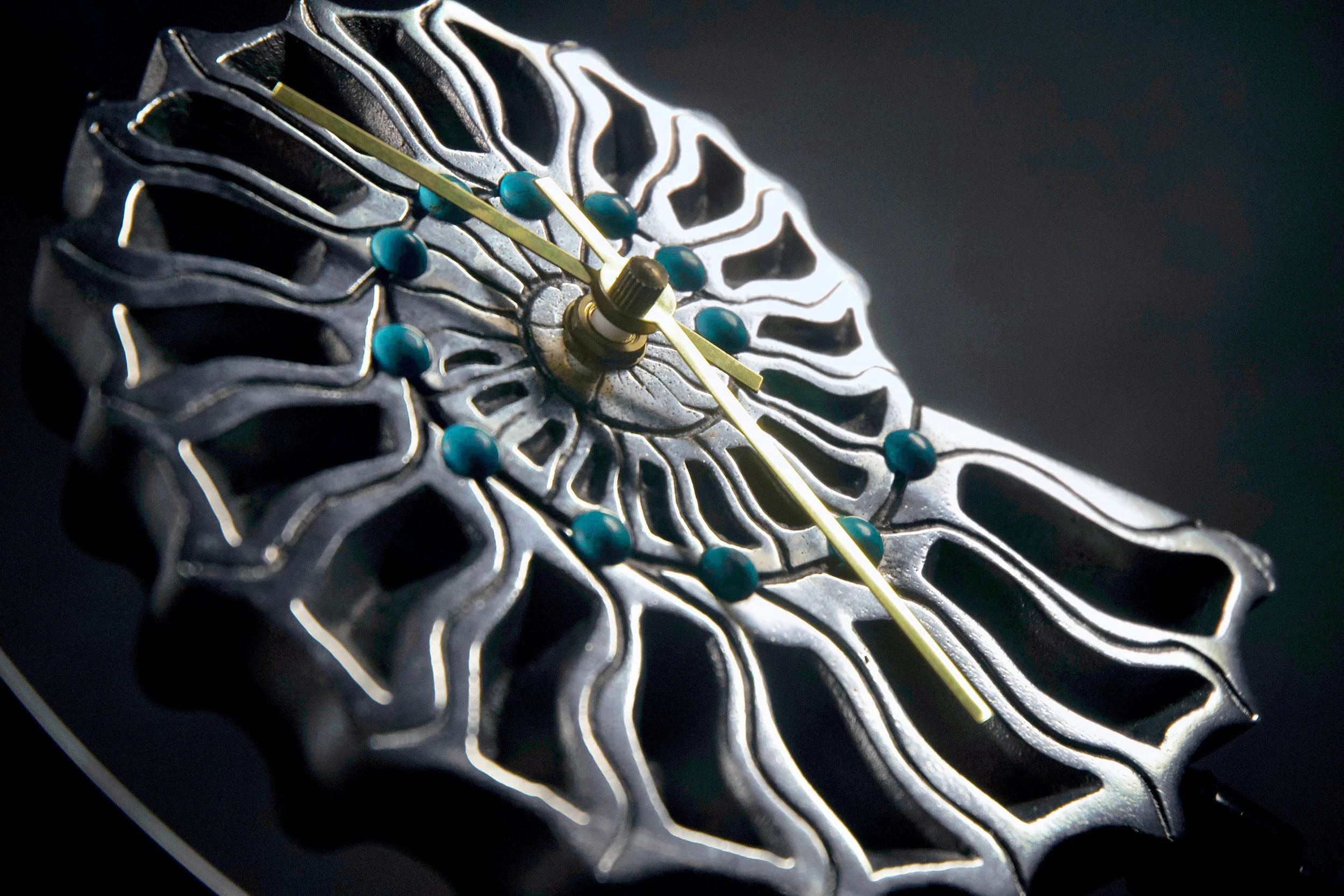 Ammonite Clock — https://www.jamiealexanderyoung.com/