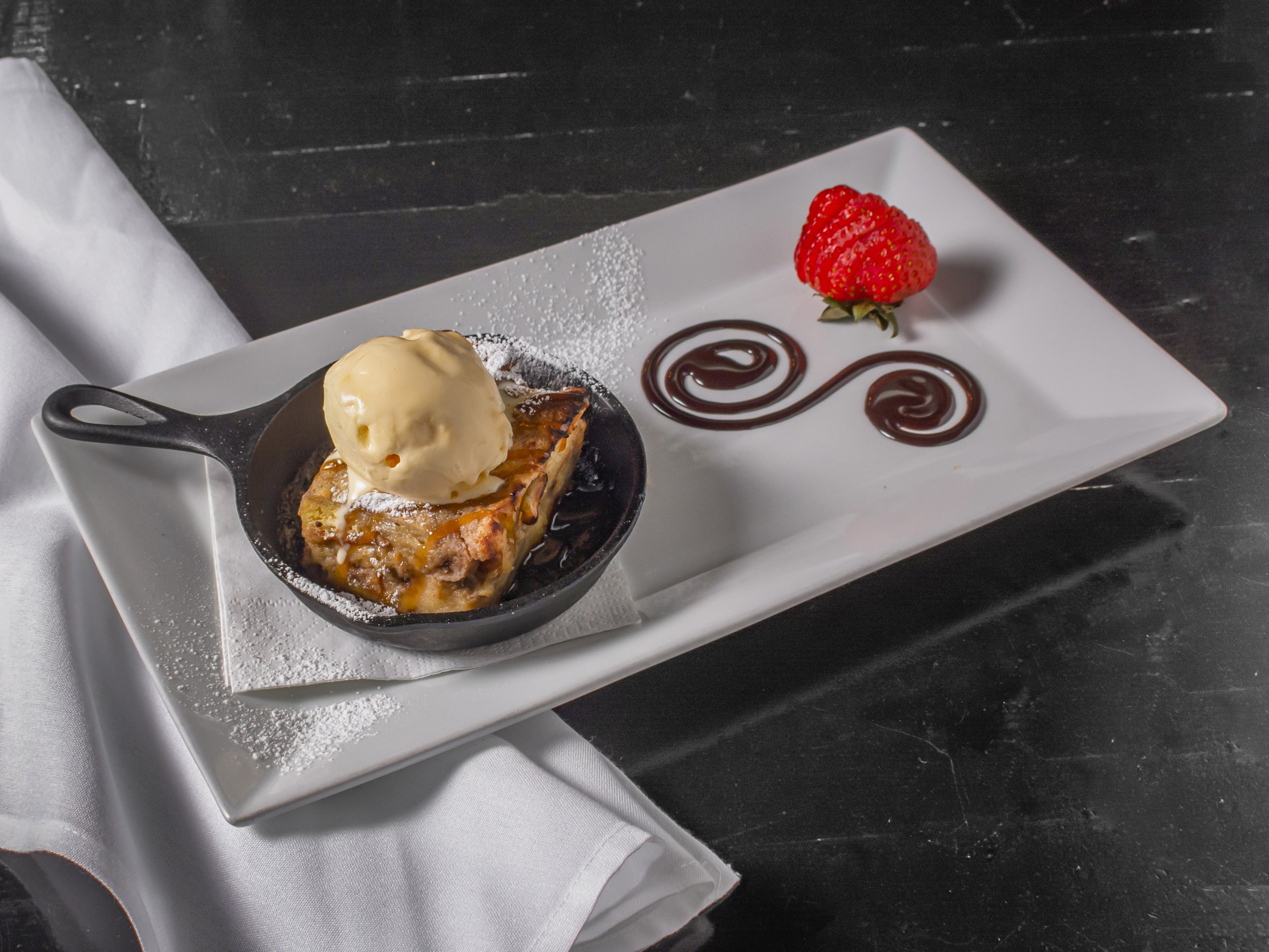 Finley's of Green Street | Best Huntington Restaurant and Bar