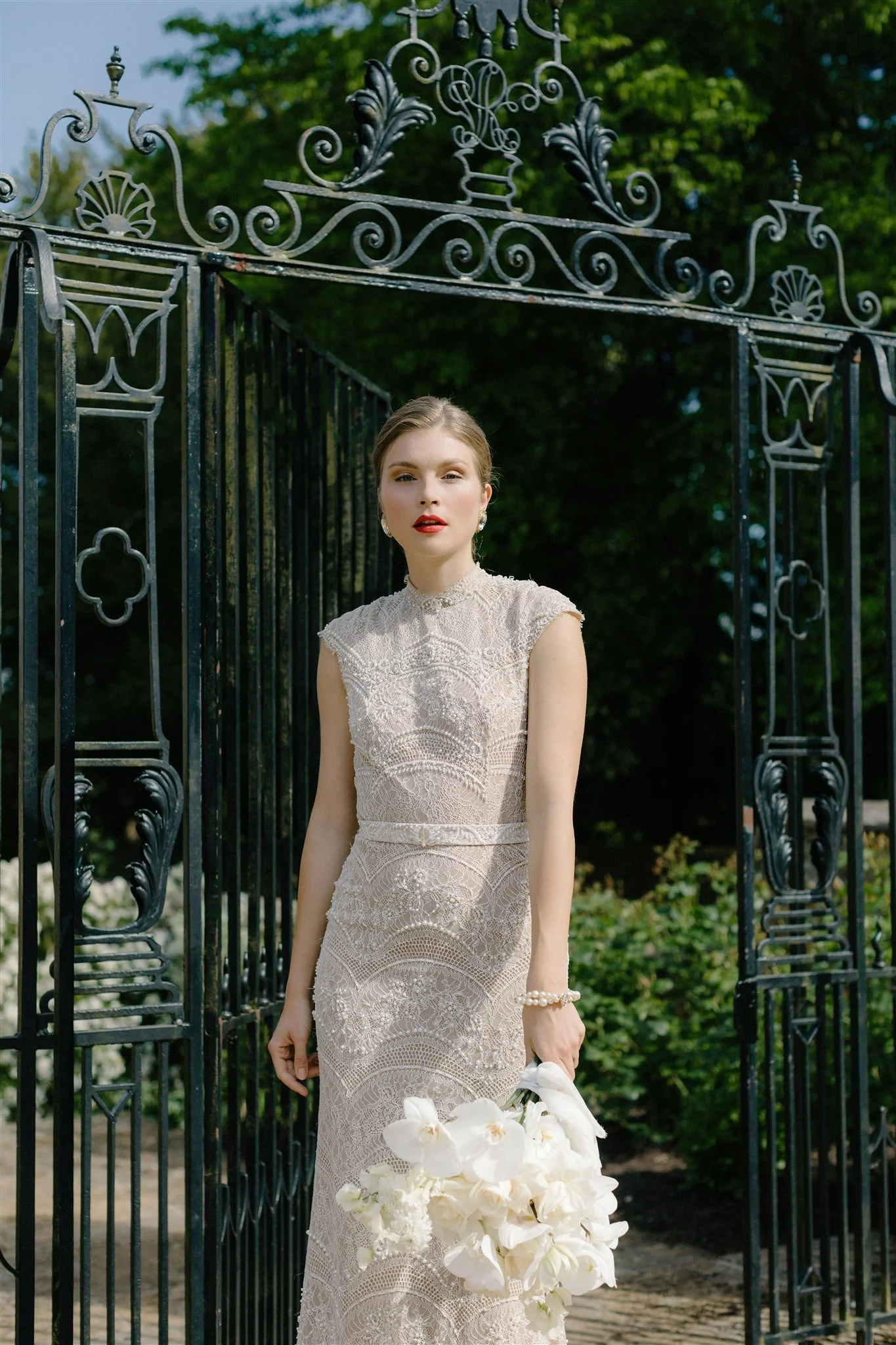 Thorpe Manor Editorial — FINE STEMS