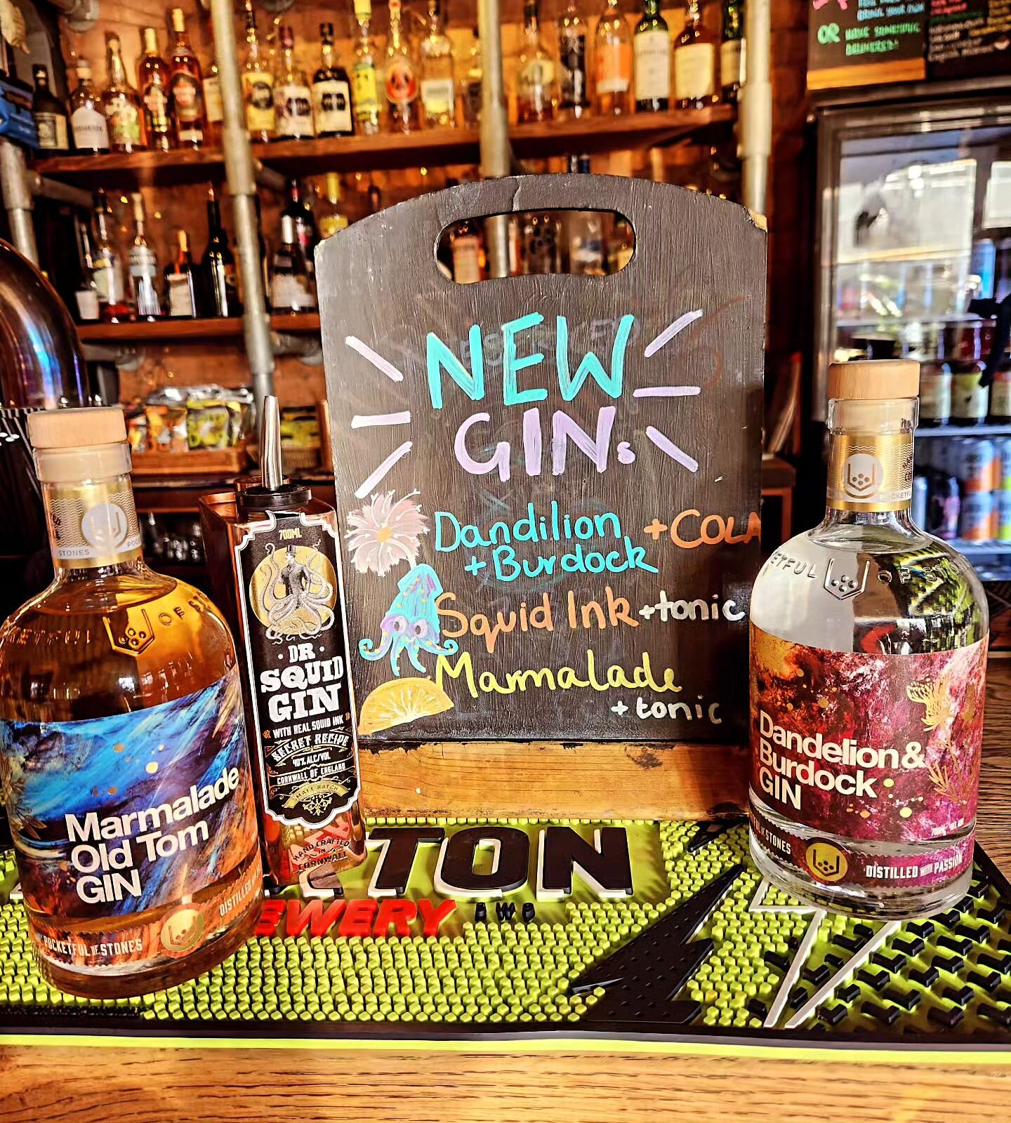 The Walrus Bar & Hostel | Buzzy Bar & Homely Hostel in London Waterloo