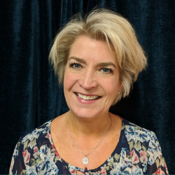 Lisa Locklear's Instagram, Twitter & Facebook on IDCrawl