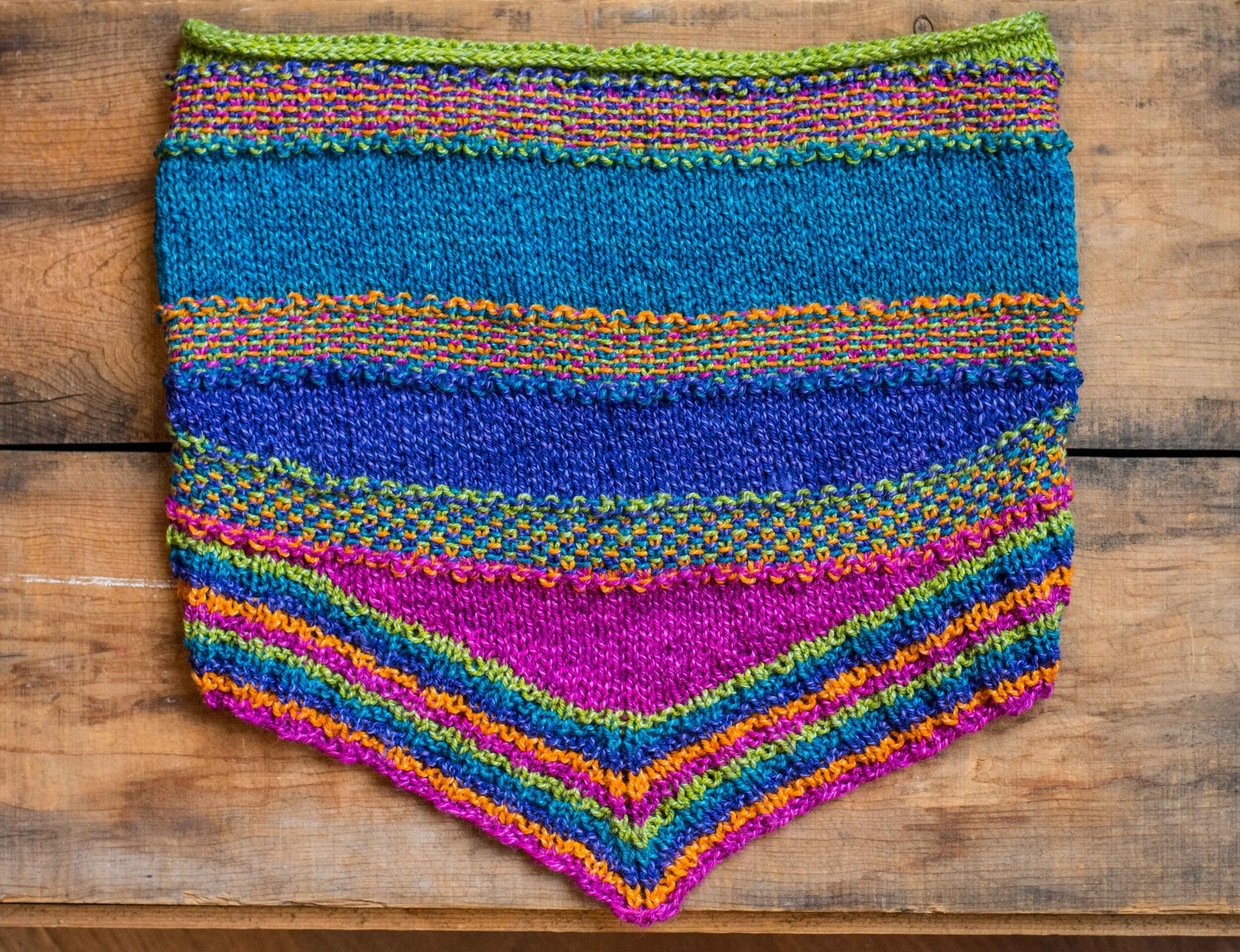 DESIGNS — MOUNTAIN COLORS INC.