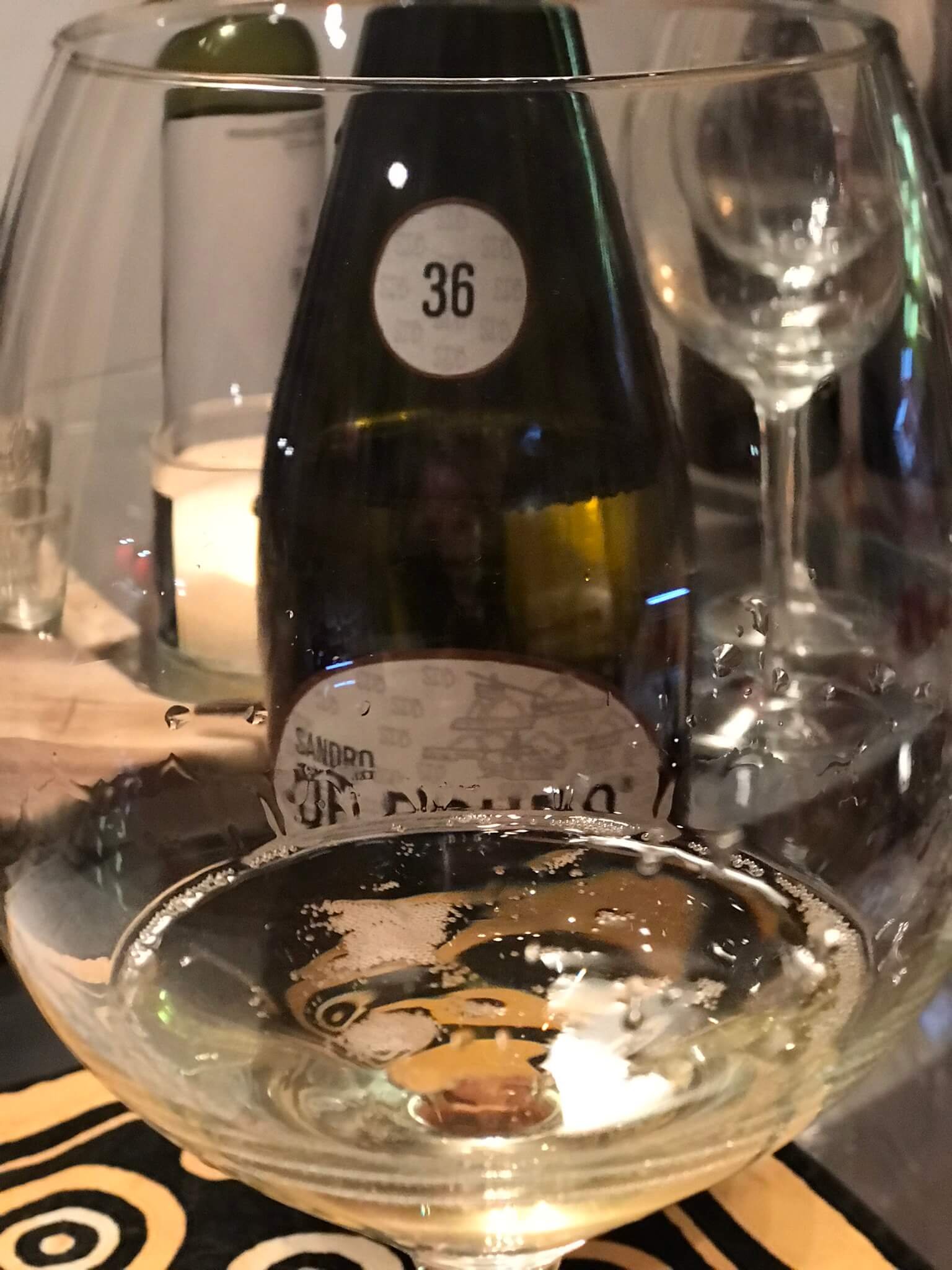 Understand Wine Mouthfeel: Body, Texture, & Tasting Notes — Vero