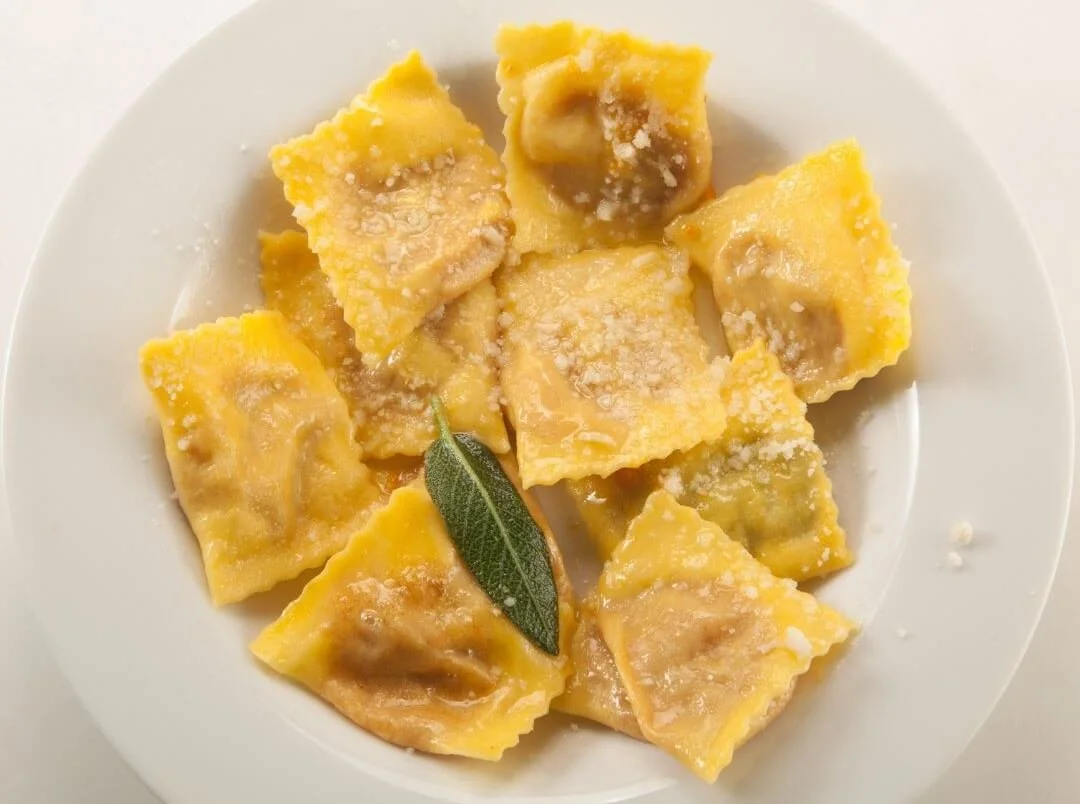 Indulge in our exquisite Tortelli recipe, a perfect wine companion — Vero