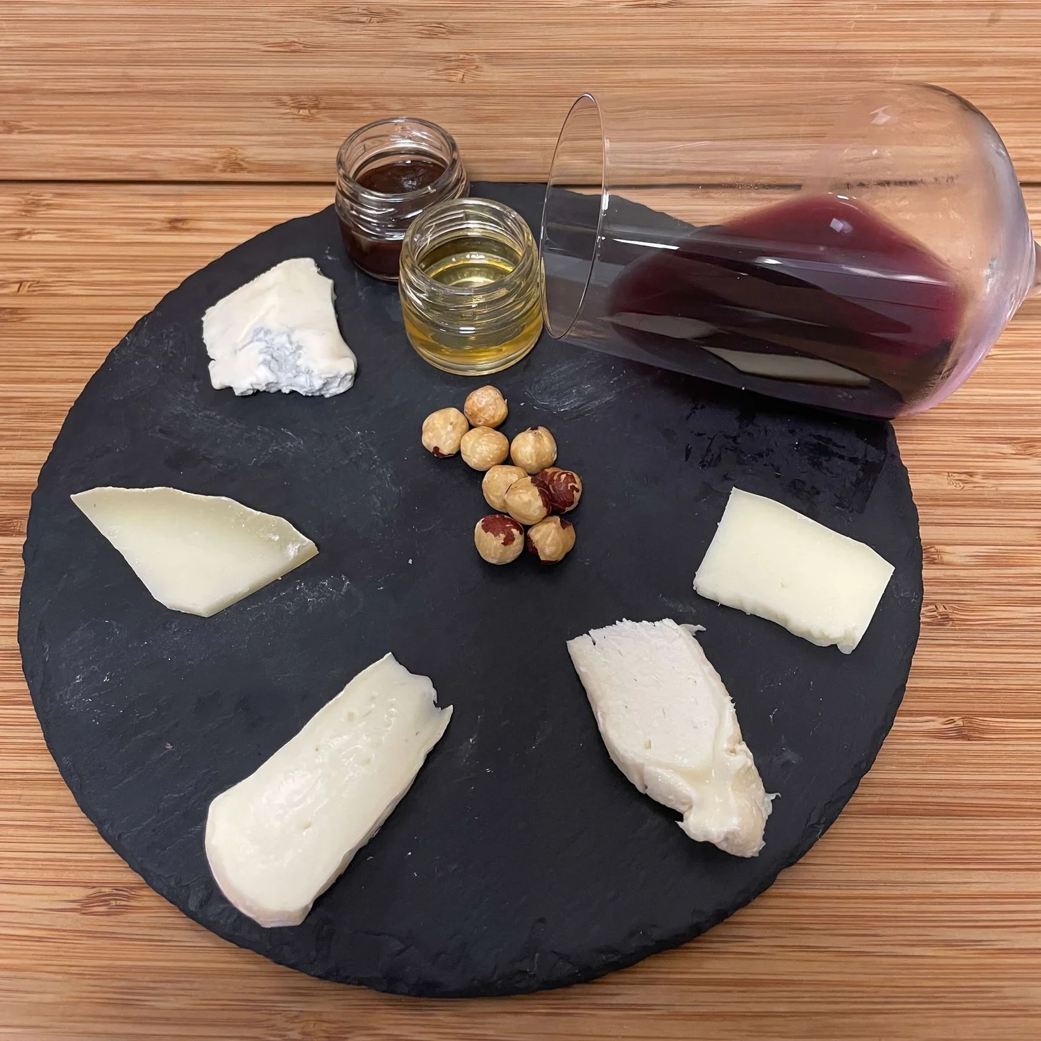 Discover Exquisite Cheese and Wine Pairing — Vero