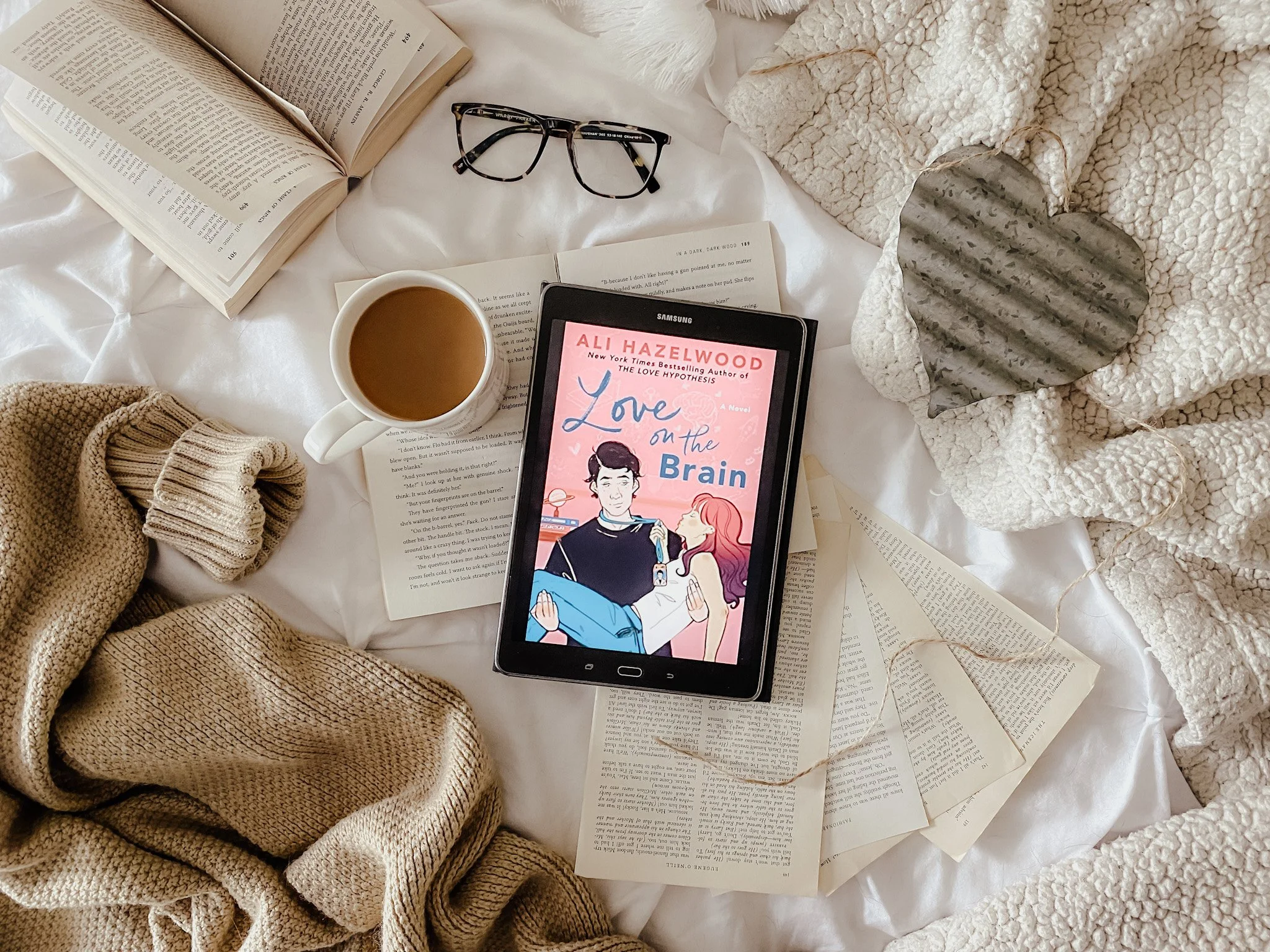 Book Review: Love on the Brain by Ali Hazelwood — Leah's Little Pleasures