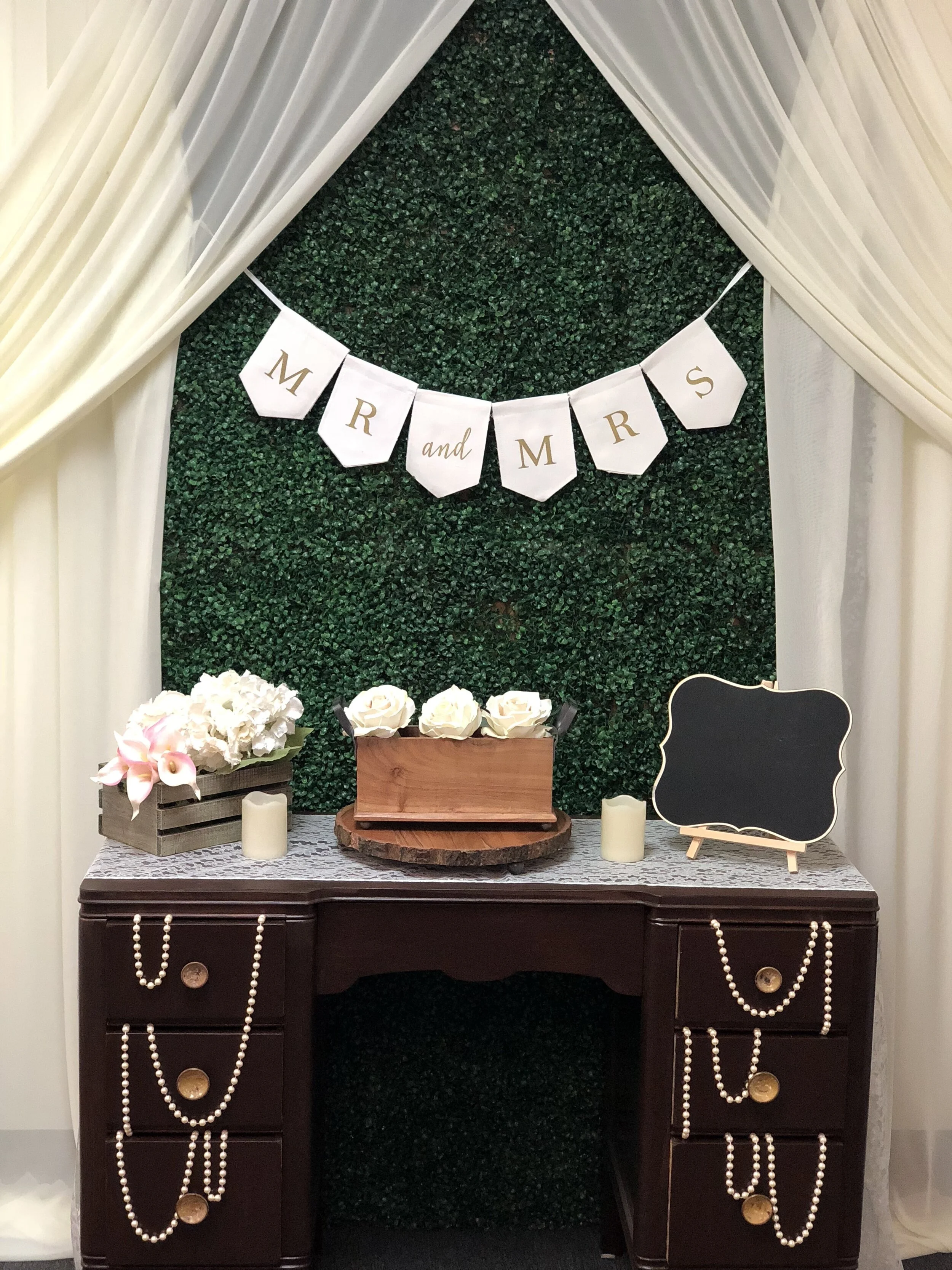 Backdrop & Props — Glitzy Event Rentals