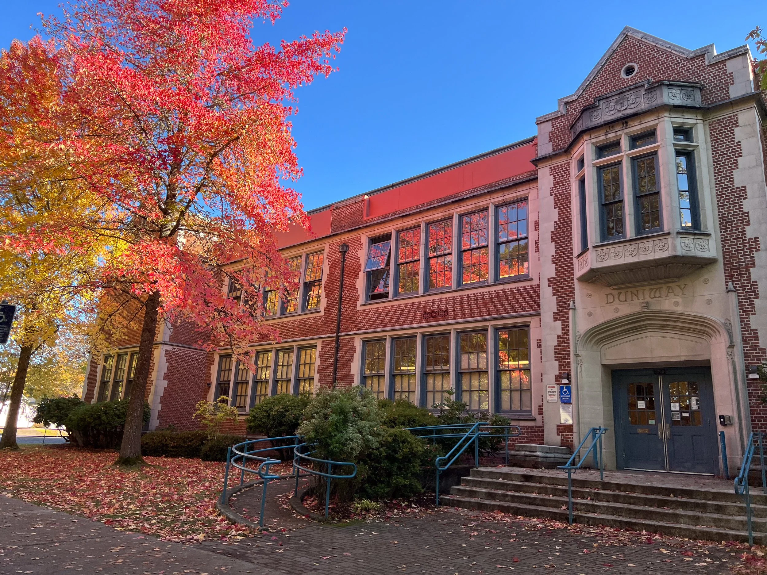 Duniway Holiday Home Tour