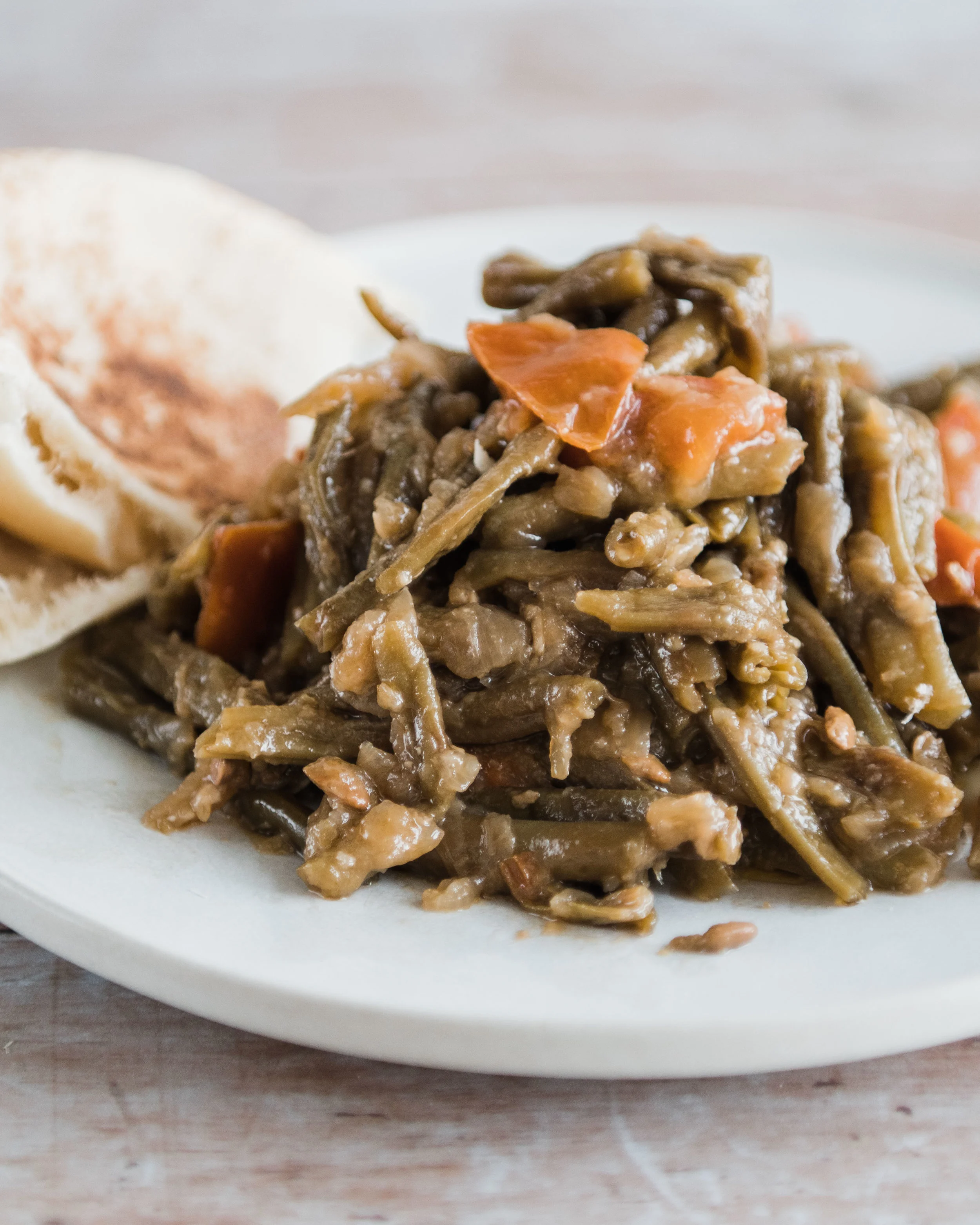 Stewed Green Beans in Olive Oil (Loubieh bi Zeit) — Omayah Cooks ...