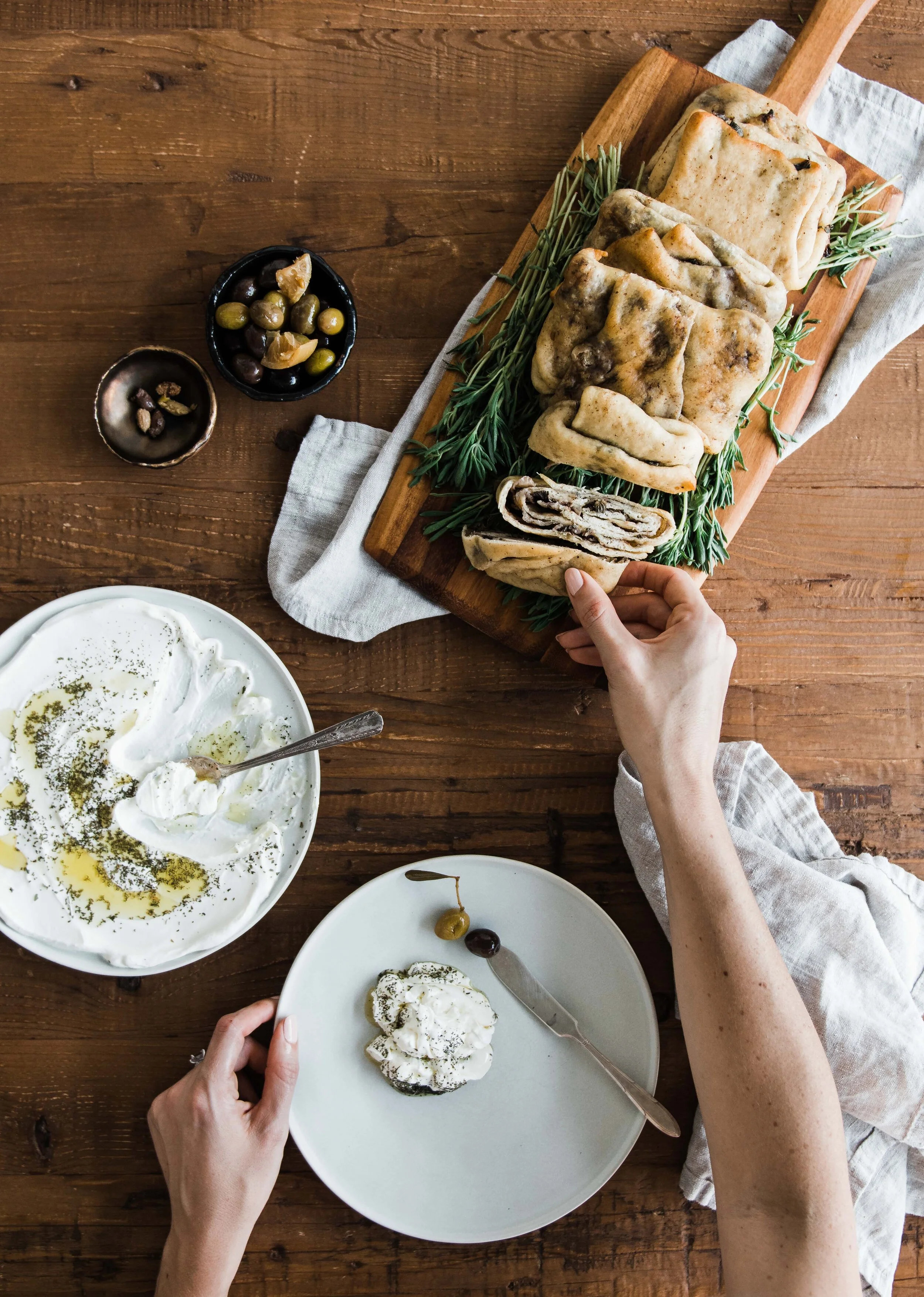Palestinian Za'atar Bread — Omayah Cooks // Syrian Recipes ...