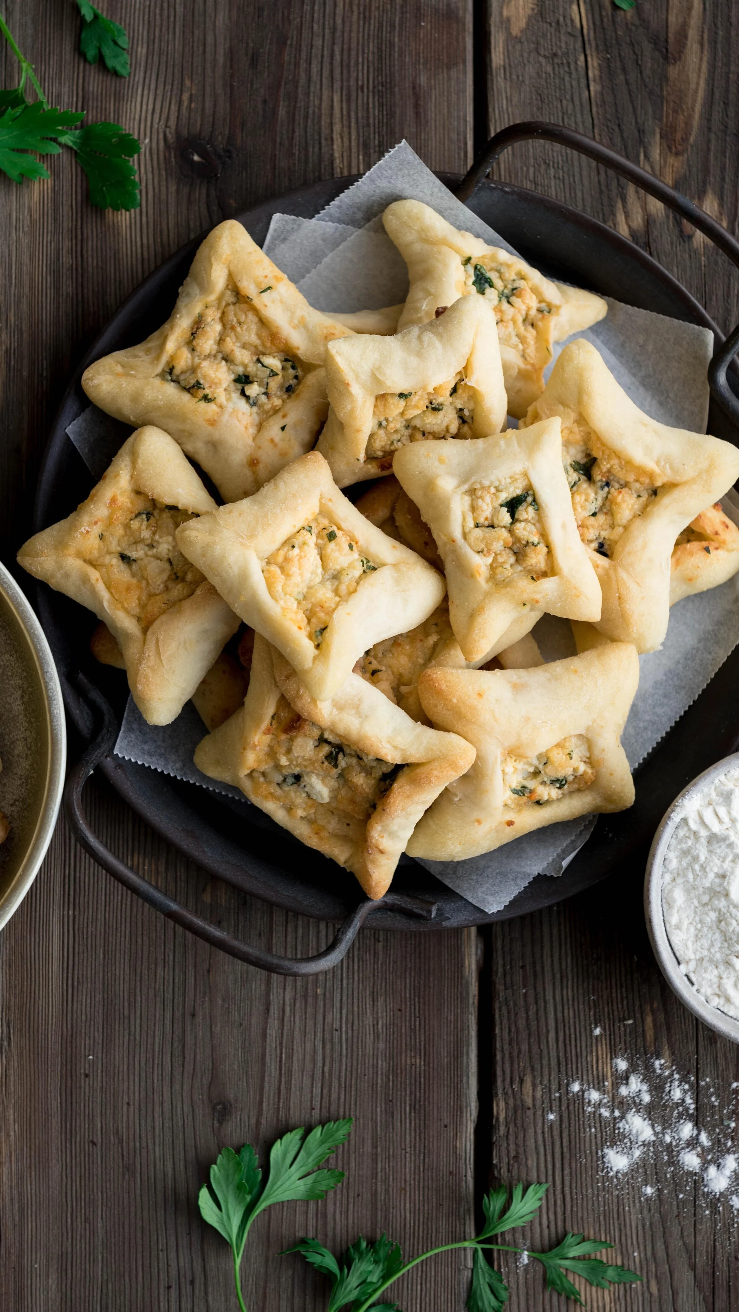 Mahlab Butter Cookies (Sweet Ka'ak) — Omayah Cooks // Syrian Recipes ...