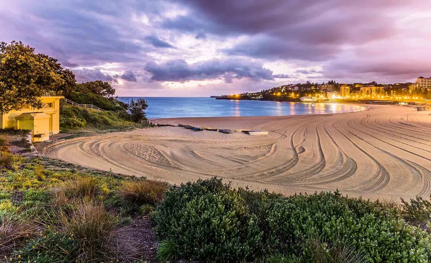 The Eastern Beaches — Bill Morris