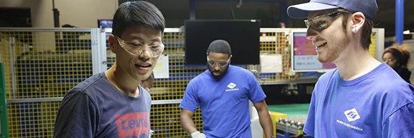 ‘American Factory' is an Incisive Look at the Cultural Divide Between ...