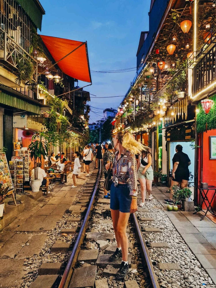 How to visit Hanoi Train Street: schedule, tips and how to get there ...