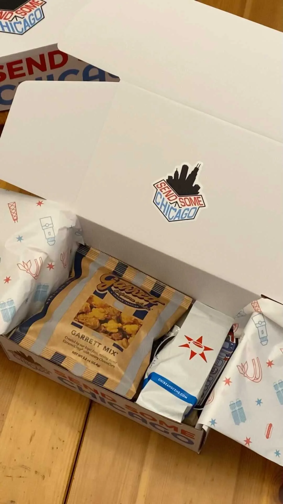 Chicago Gift Box | Send Some Chicago