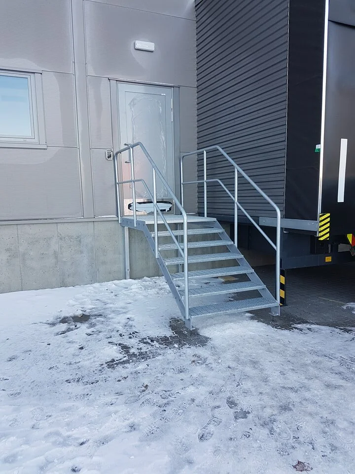 Trapper-Industritrapper — Baastad Mekaniske AS