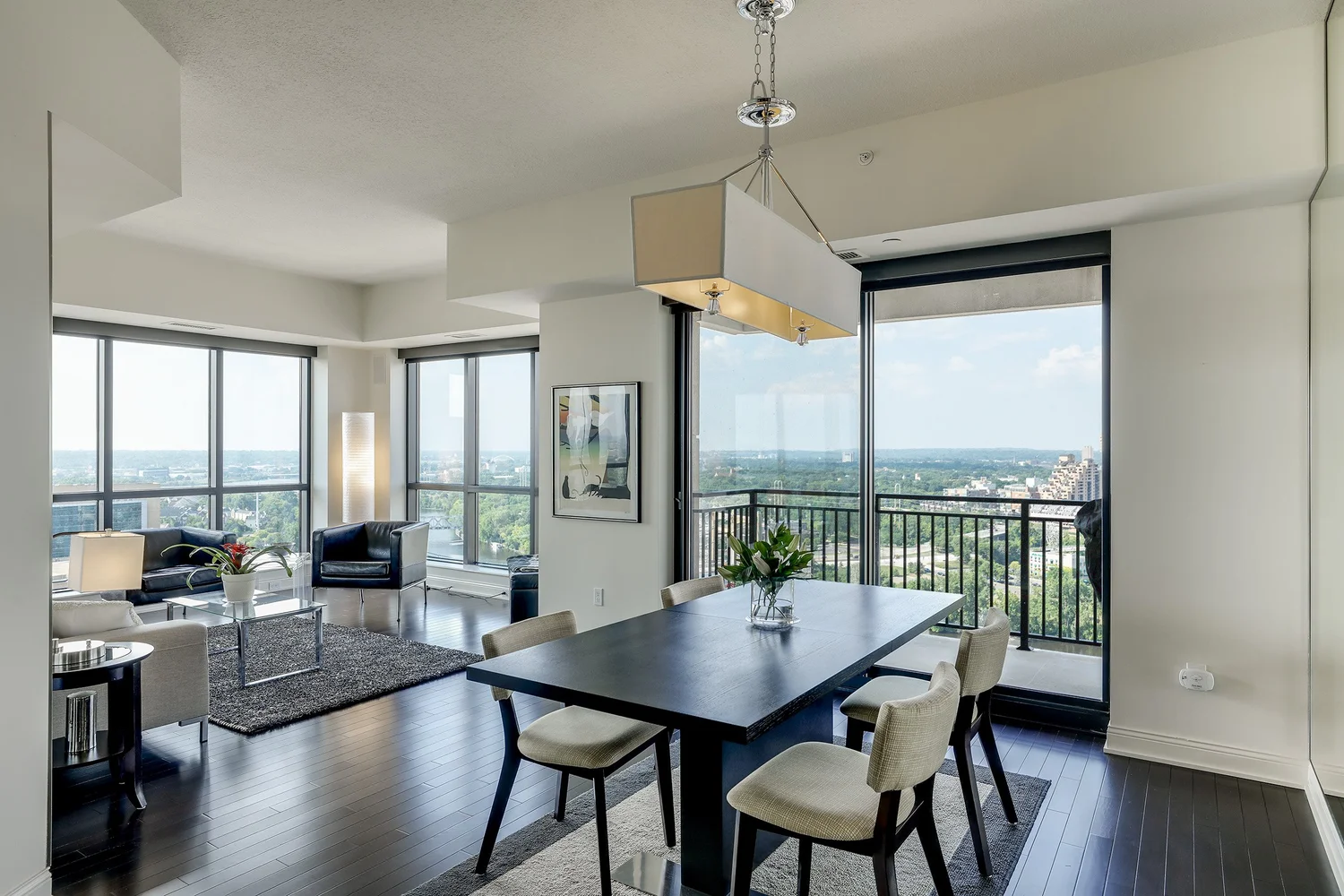 Building Spotlight Series: The Carlyle — Cynthia Froid Group
