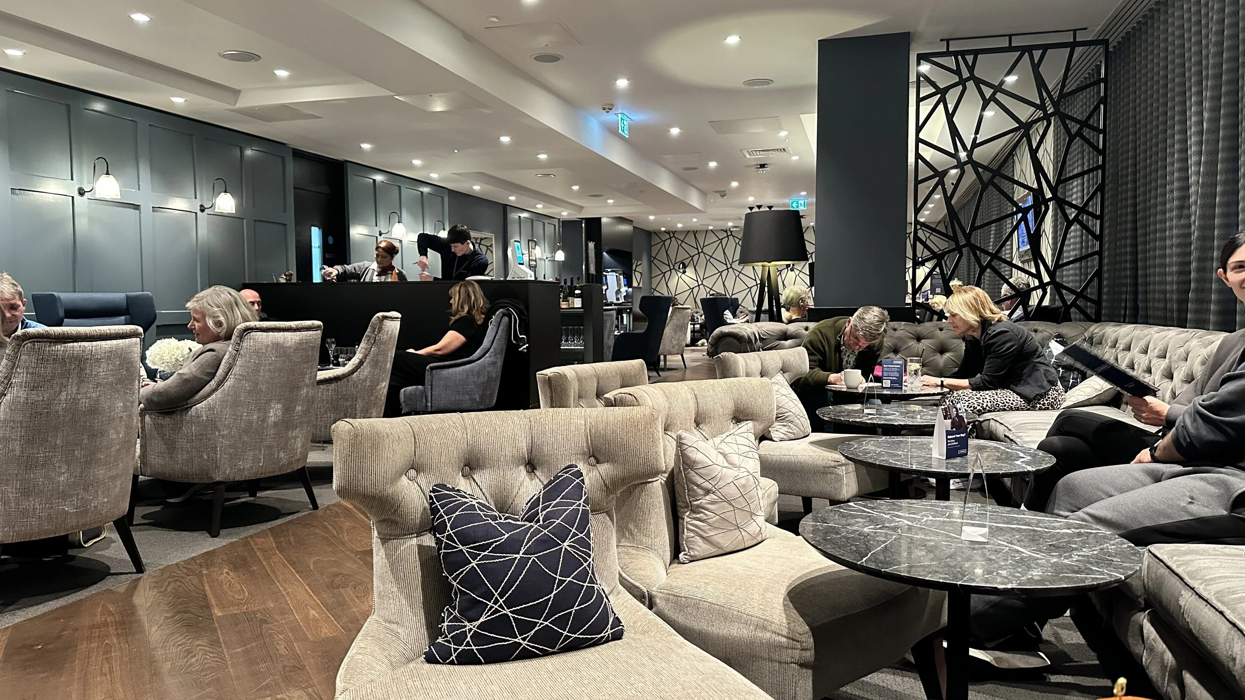 Clubroom No1 Lounge Review - London Gatwick Airport LGW — Hyder Sea Travels