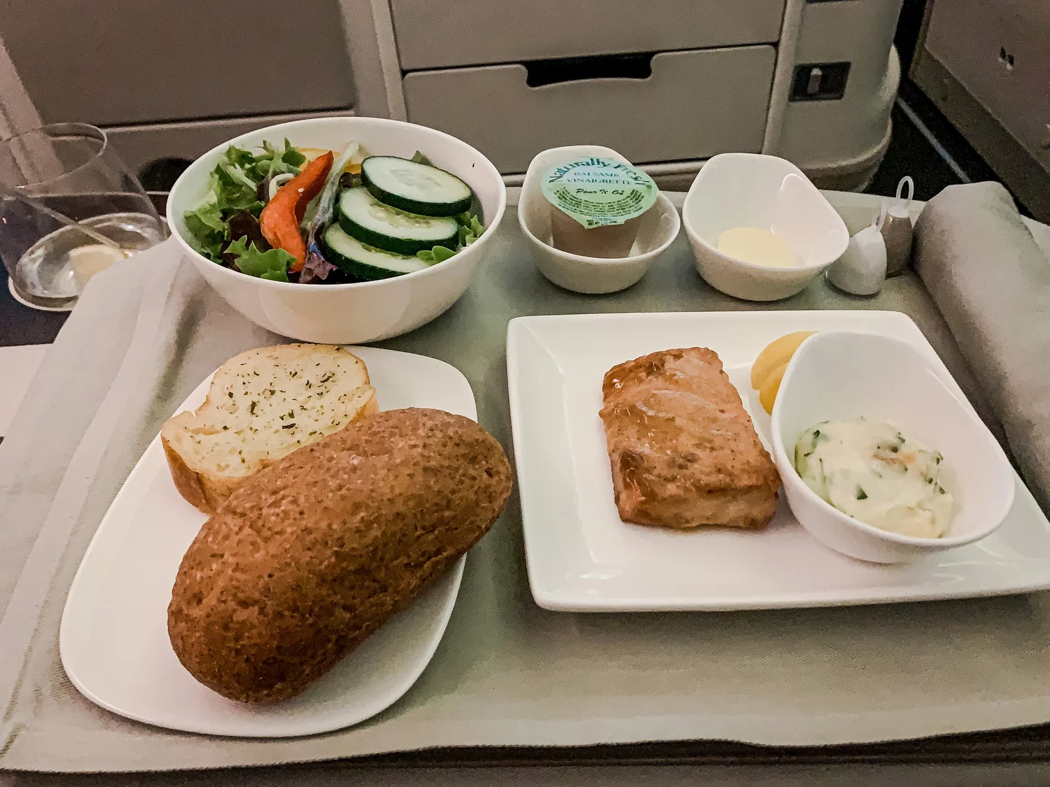 Fiji Airways Business Class Review - LAX to Nadi (Airbus A330) — Hyder ...