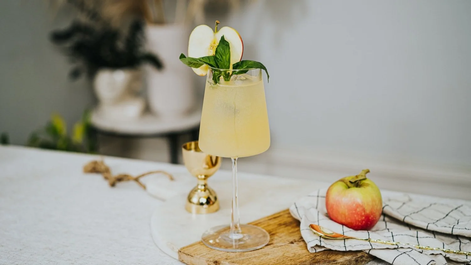 Orchard Spritz — La Maison Wellness
