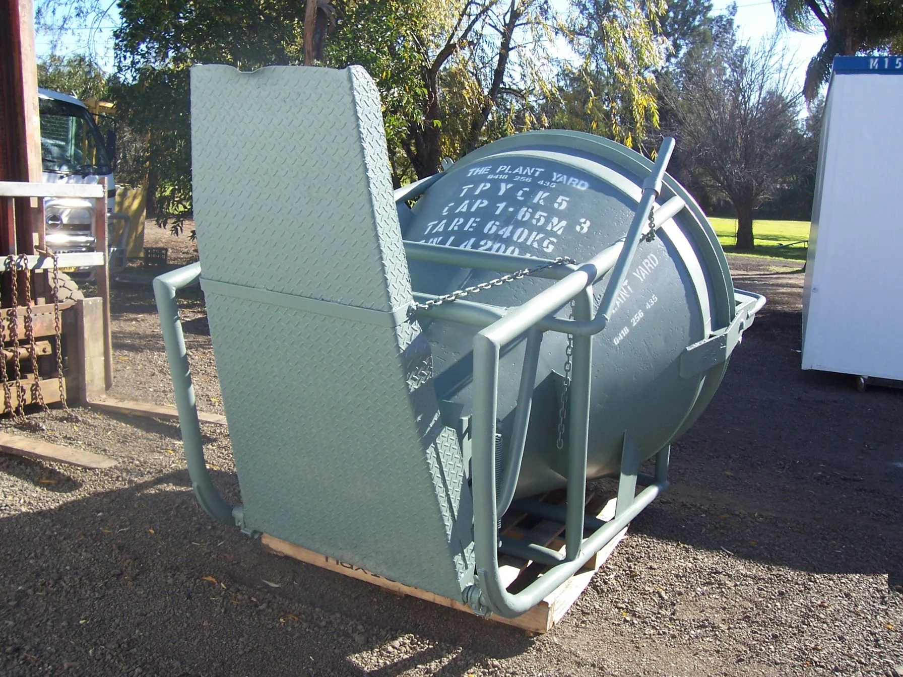 Crane Equipment Hire — THE PLANT YARD