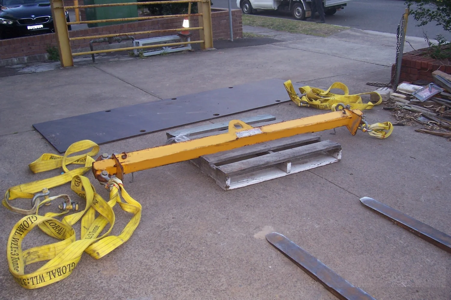 Lifting Beam & Spreader Beam Hire — THE PLANT YARD