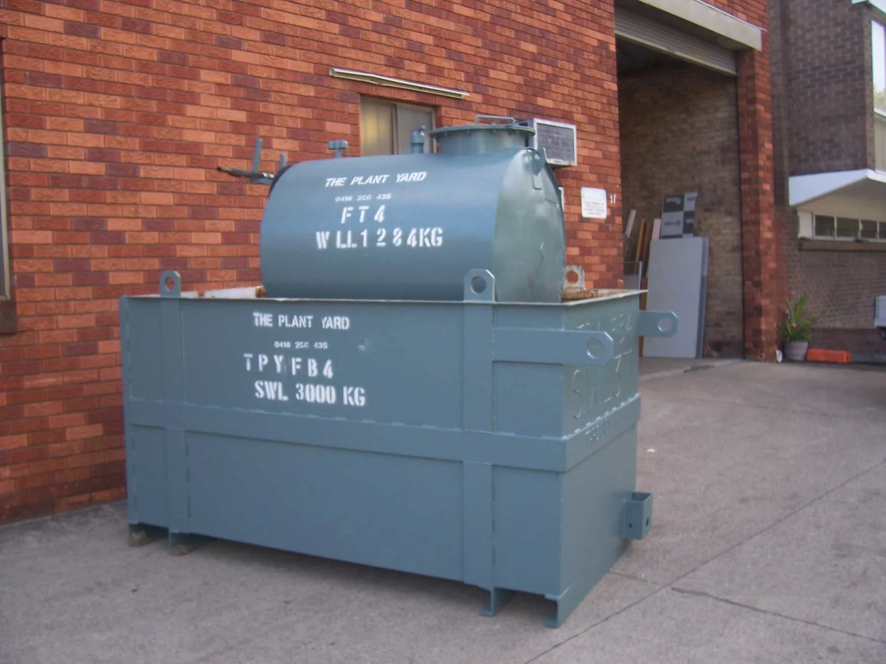 Self Bunded Fuel Tanks — THE PLANT YARD