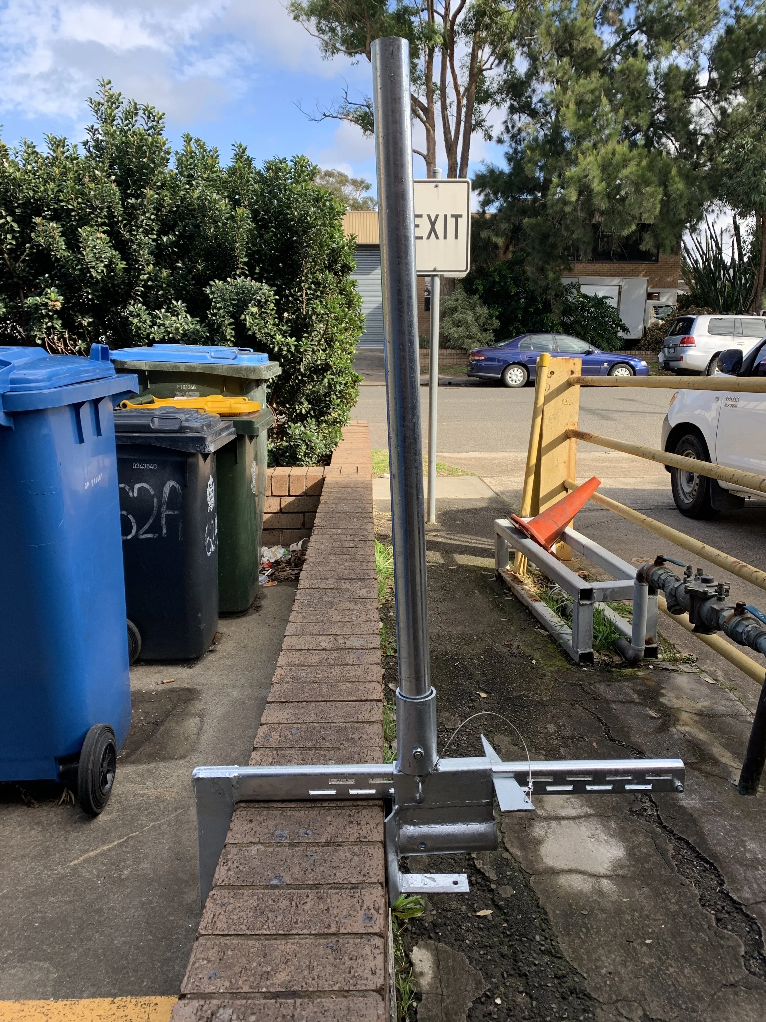 Temporary Edge Protection — THE PLANT YARD