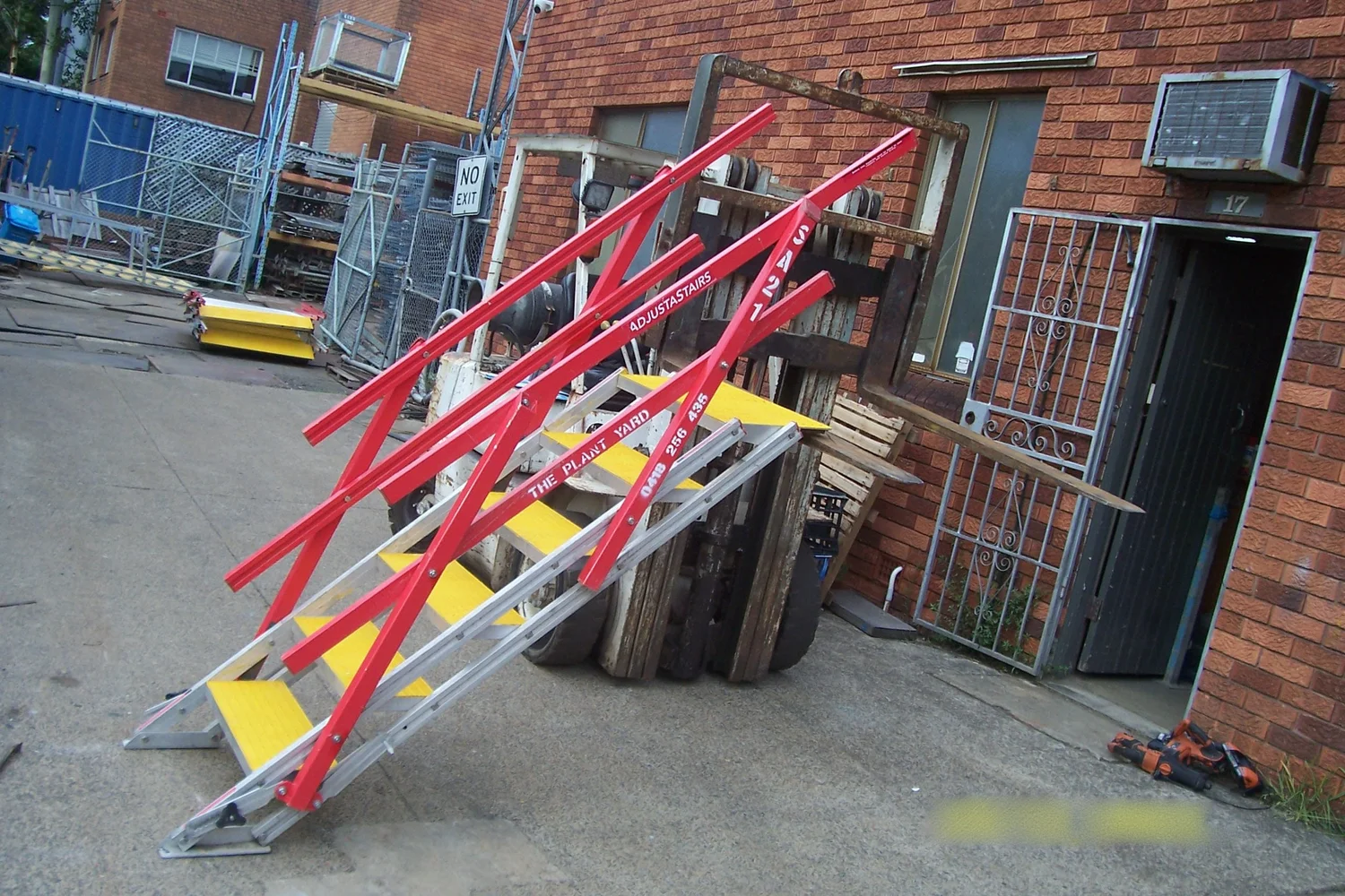Adjustable access stairs — THE PLANT YARD