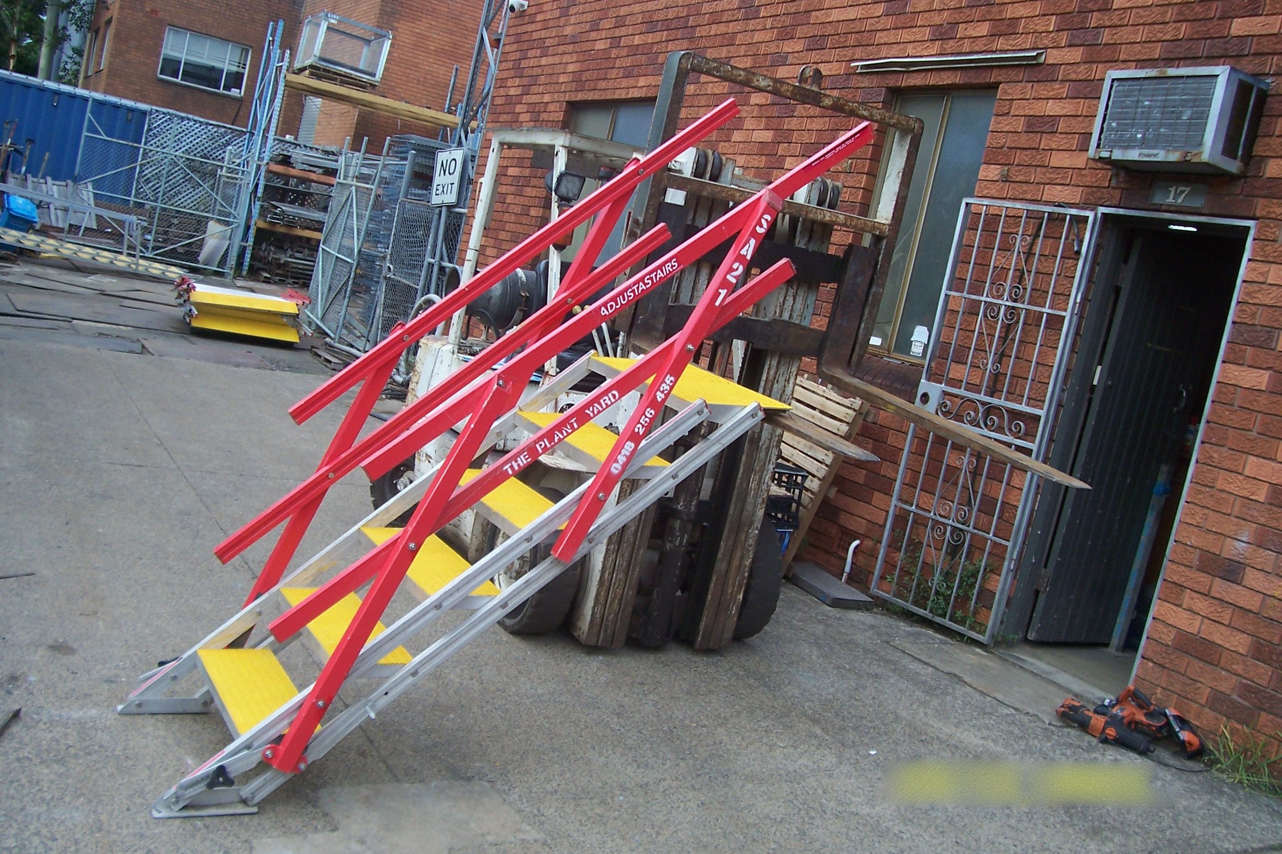 Adjustable access stairs — THE PLANT YARD