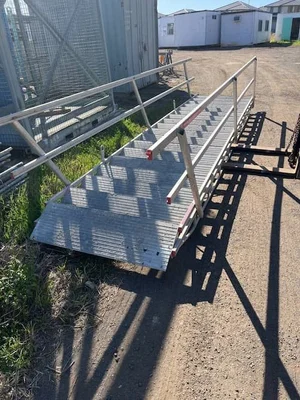 Adjustable access stairs — THE PLANT YARD