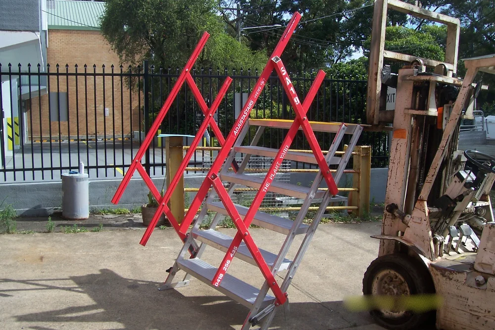 Adjustable access stairs — THE PLANT YARD