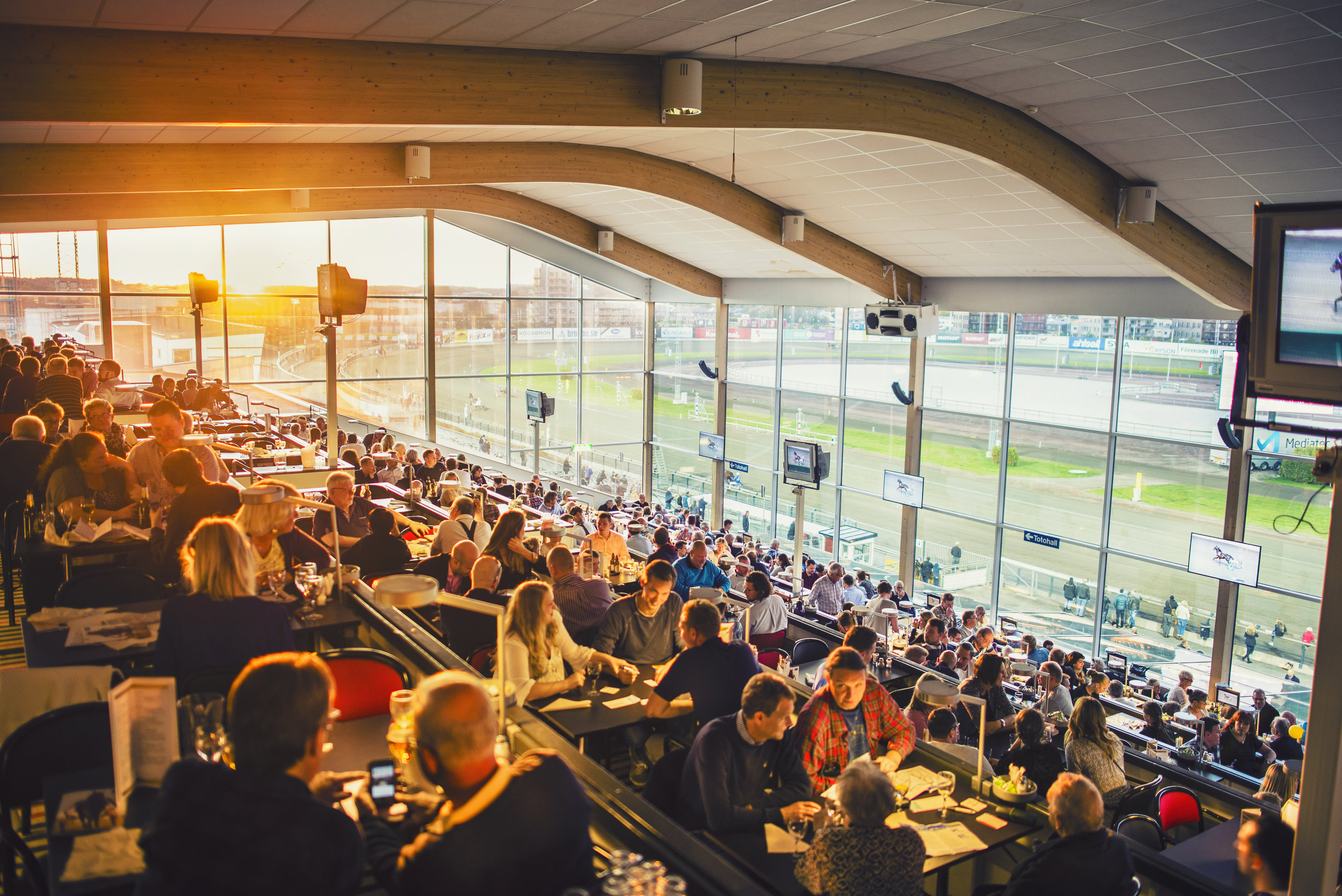 6 Tips for Healthy Eating in College Dining Halls — Medical Weight Loss ...