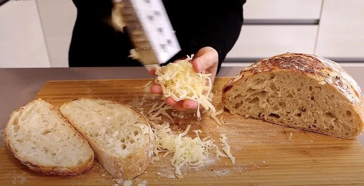 The Easiest No Knead Bread Recipe