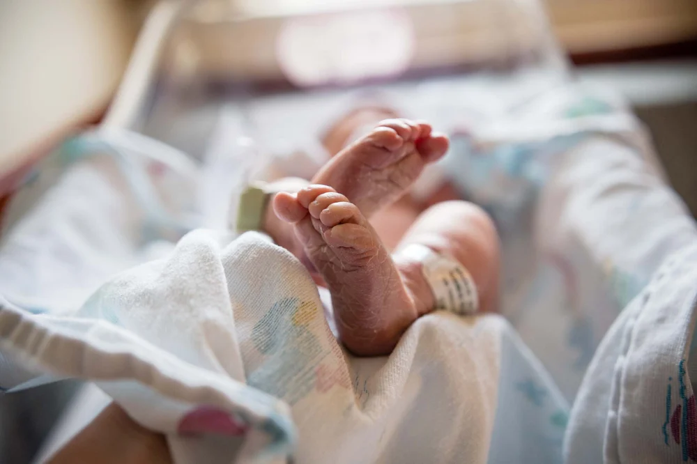 DIY Hospital Newborn Photoshoot — JW Brown Photography | CT & NY ...