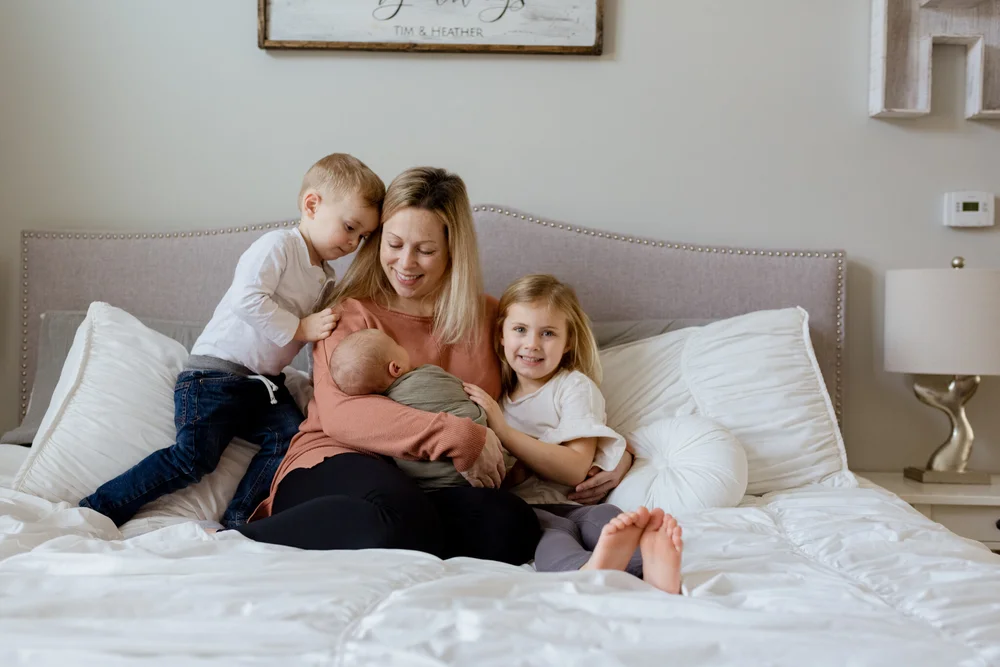 DIY Newborn Photography: 10 Tips for Taking Your Own Pictures — JW ...