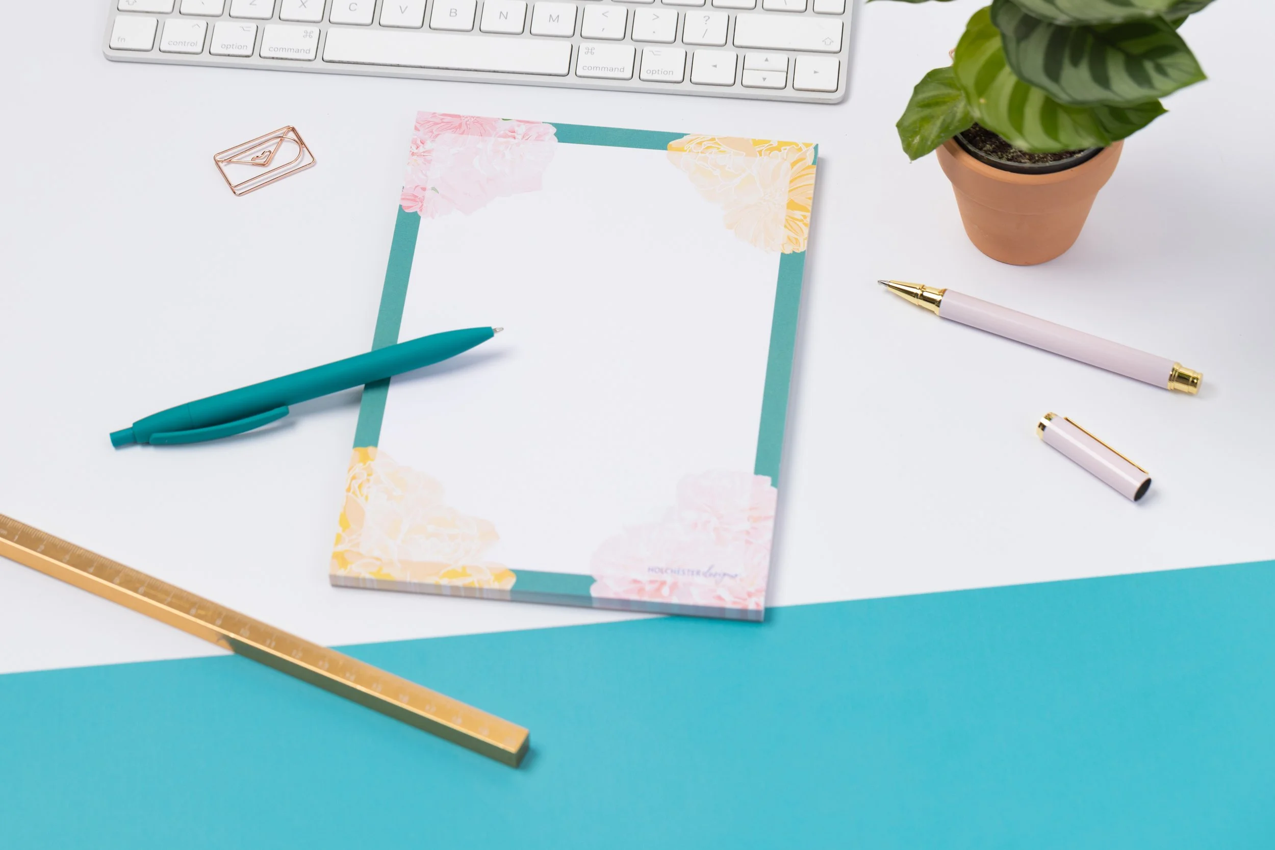 Holchester Designs - Graphic Designer & Creative Virtual Assistant