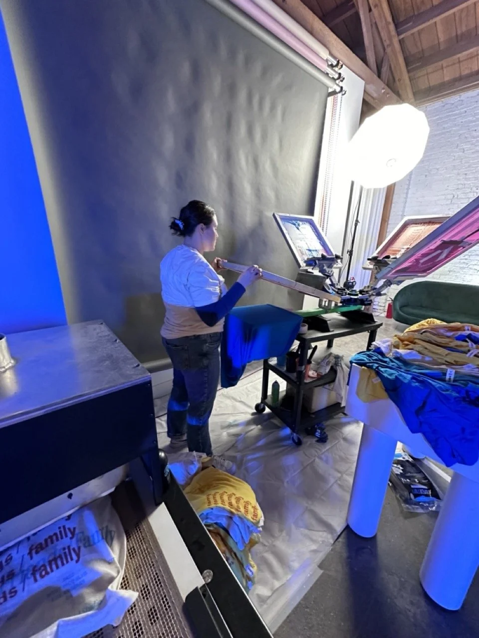 LIVE PRINTING | Live Screen Printing in Los Angeles | Engage & Print ...