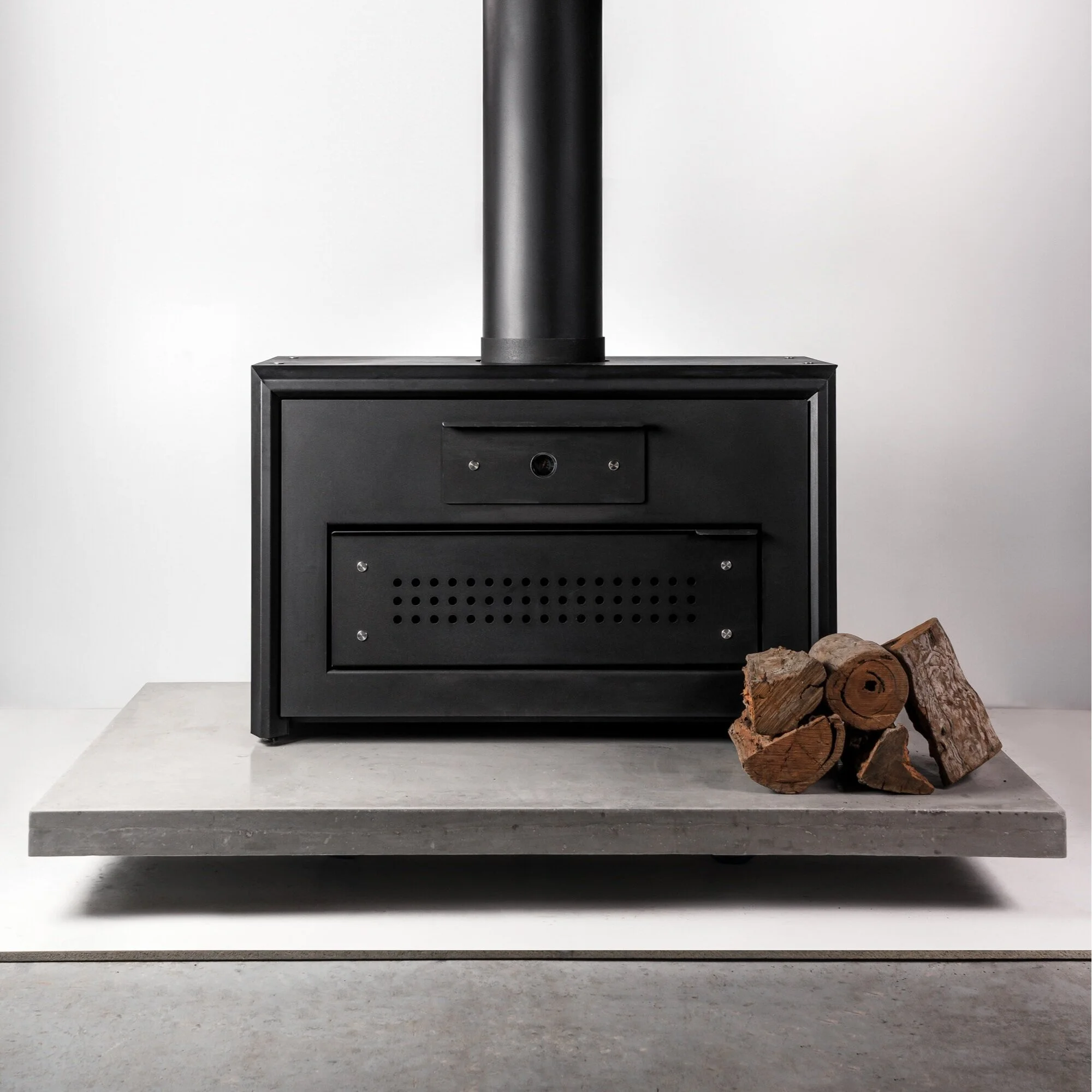 Iconic Entertainer — Billy Smoker Fireplaces