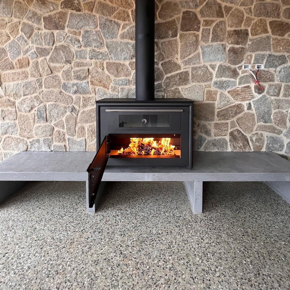 Huge Entertainer — Billy Smoker Fireplaces