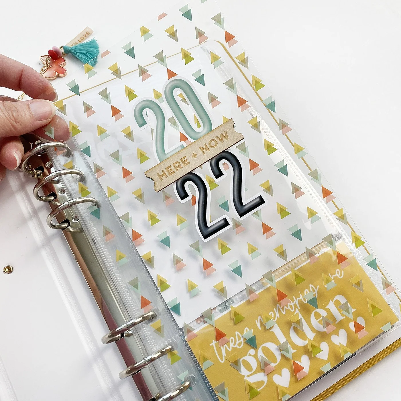 Gratitude Album Foundation Pages by Theresa Using the Goldenrod ...