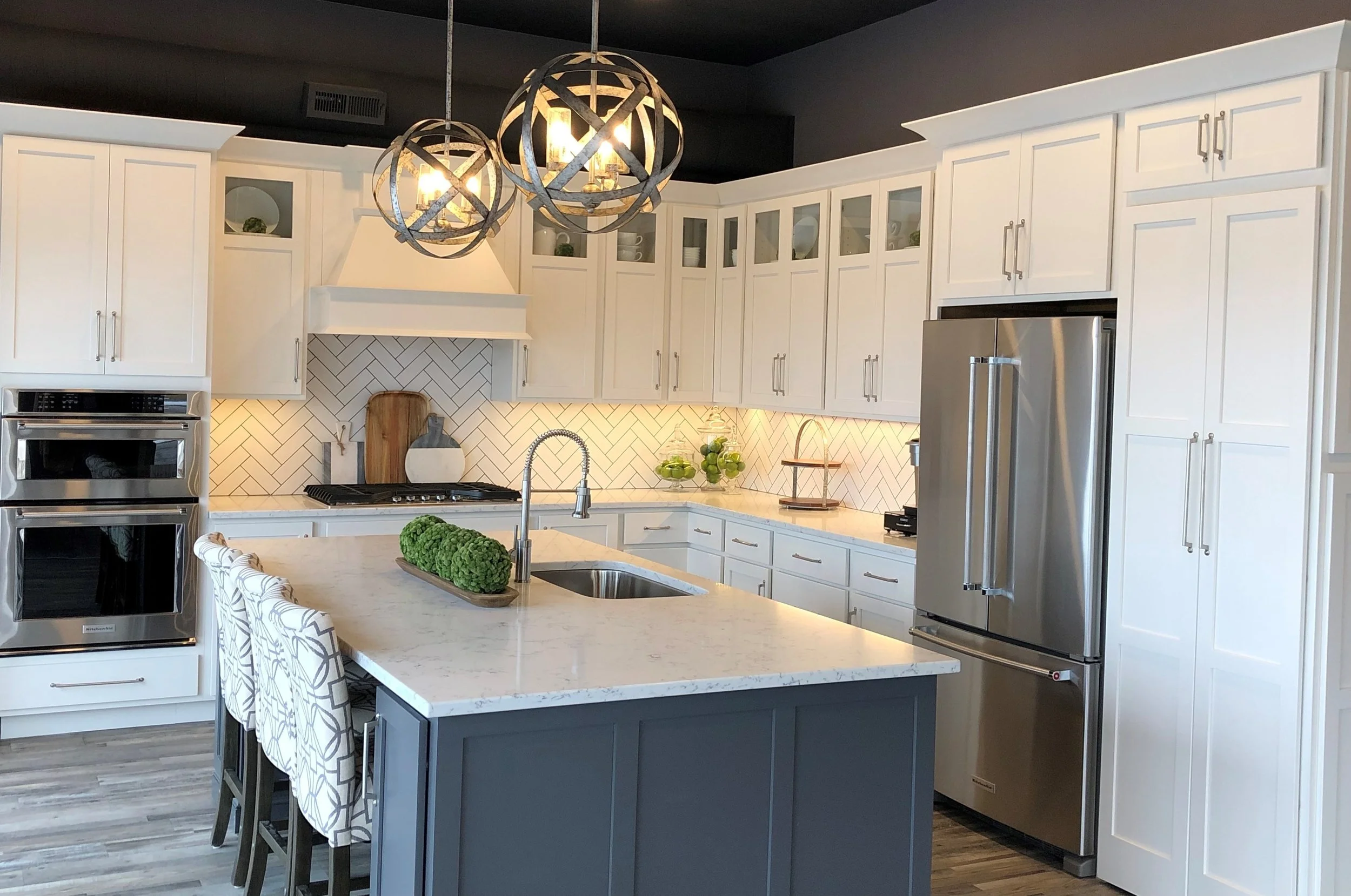Starmark White Kitchen Cabinets | Cabinets Matttroy