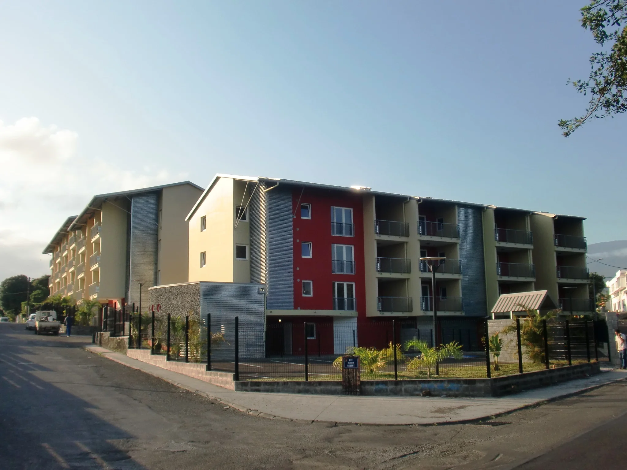 Qui sommes nous ? — SEMAC Réunion