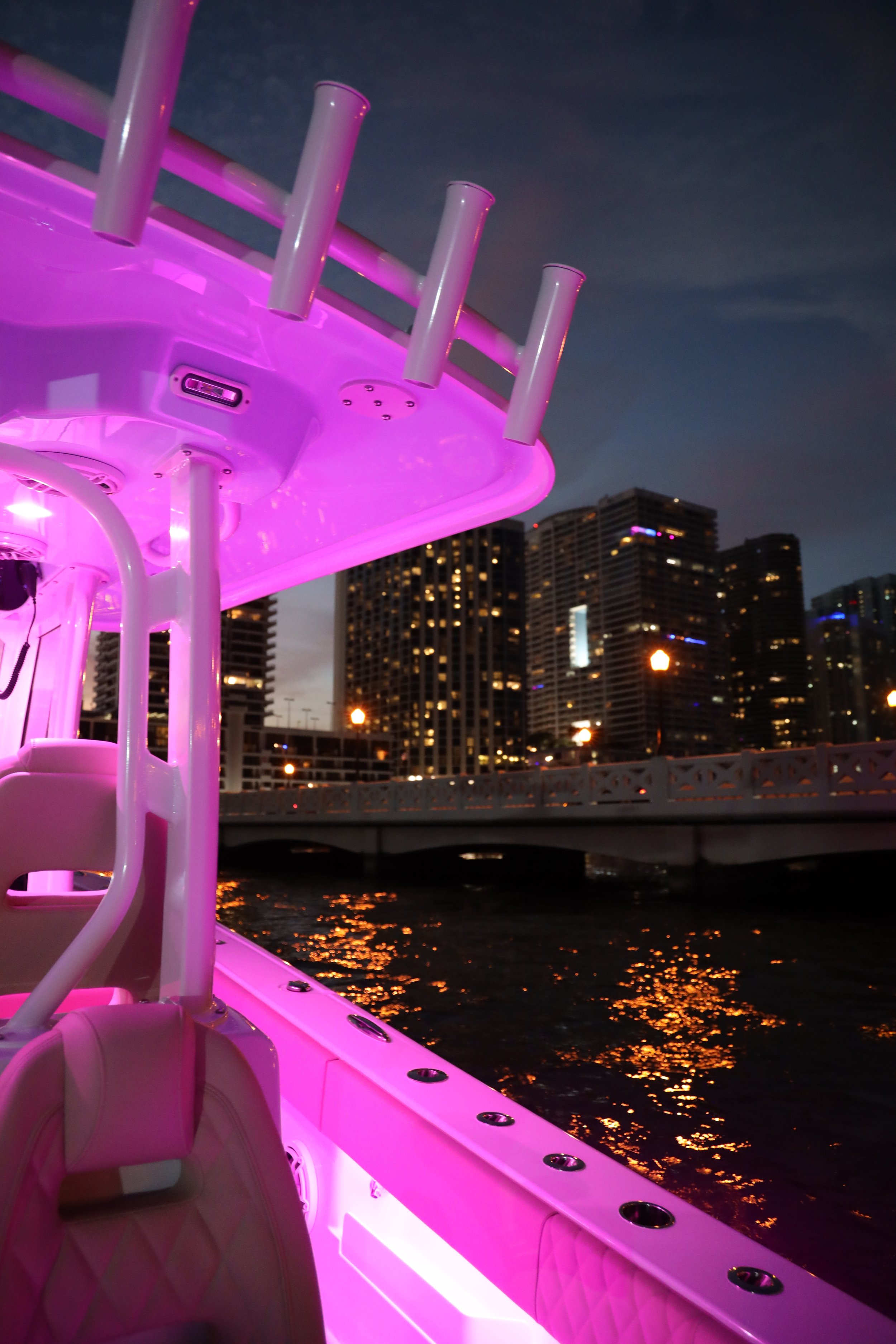 Freeman 35 — Freeman Boatworks