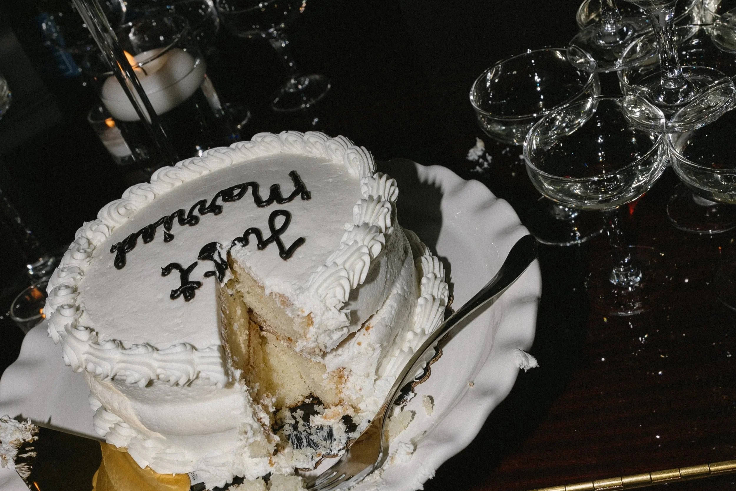 Best Omaha Bakeries for Wedding Cakes | Empire Room