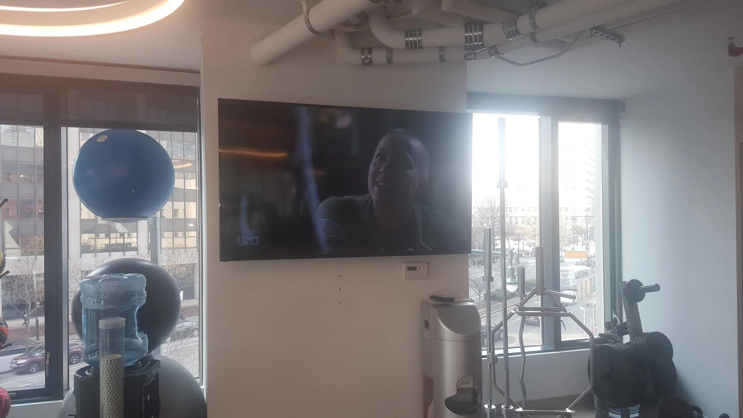 Business & Commercial TV Wall Installation NYC | TV On My Wall