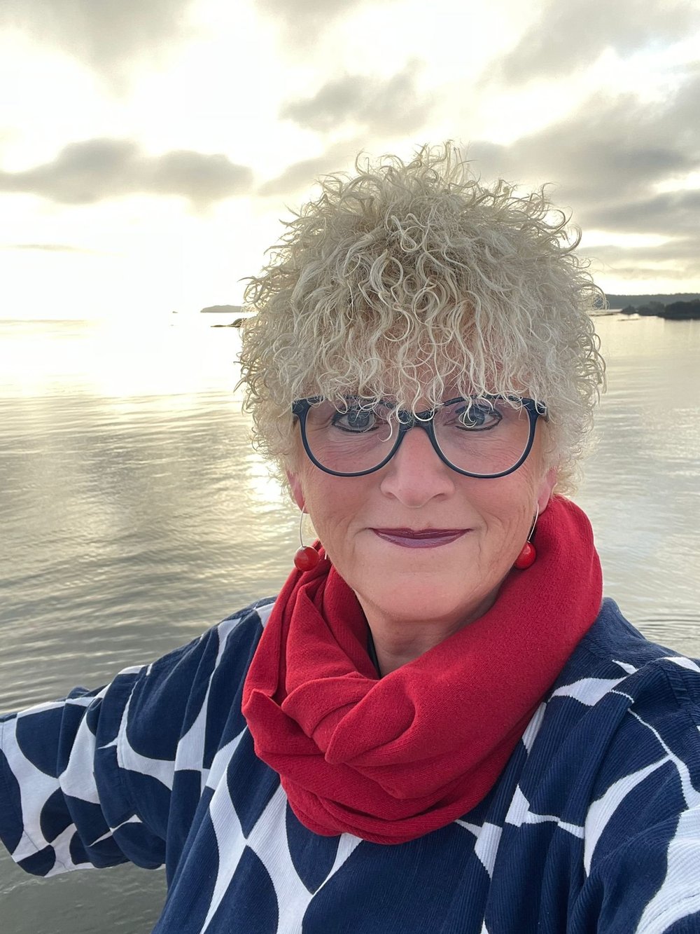 Contact — Rhona Morrison Art/Author