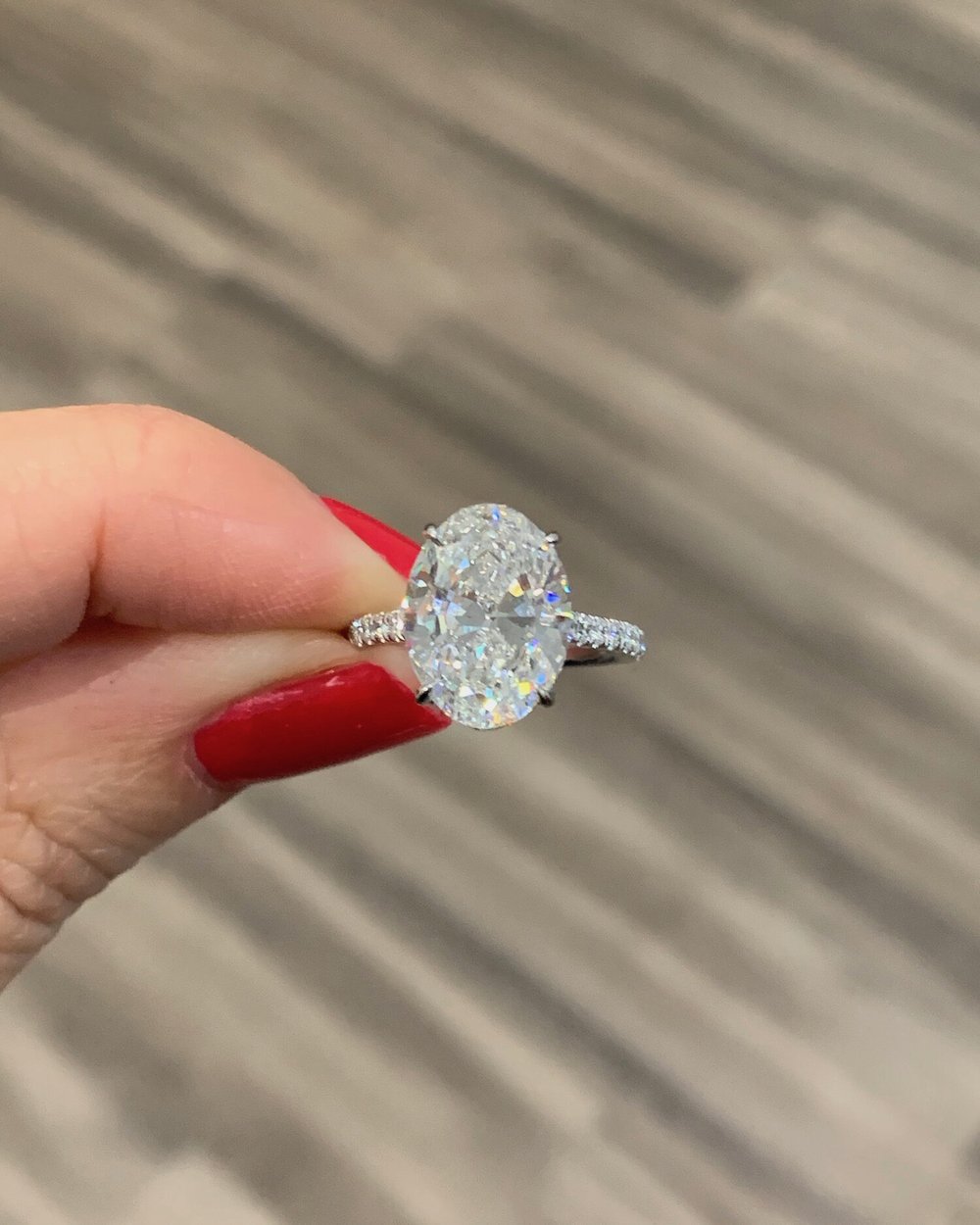 Gallery | Miss Diamond Ring