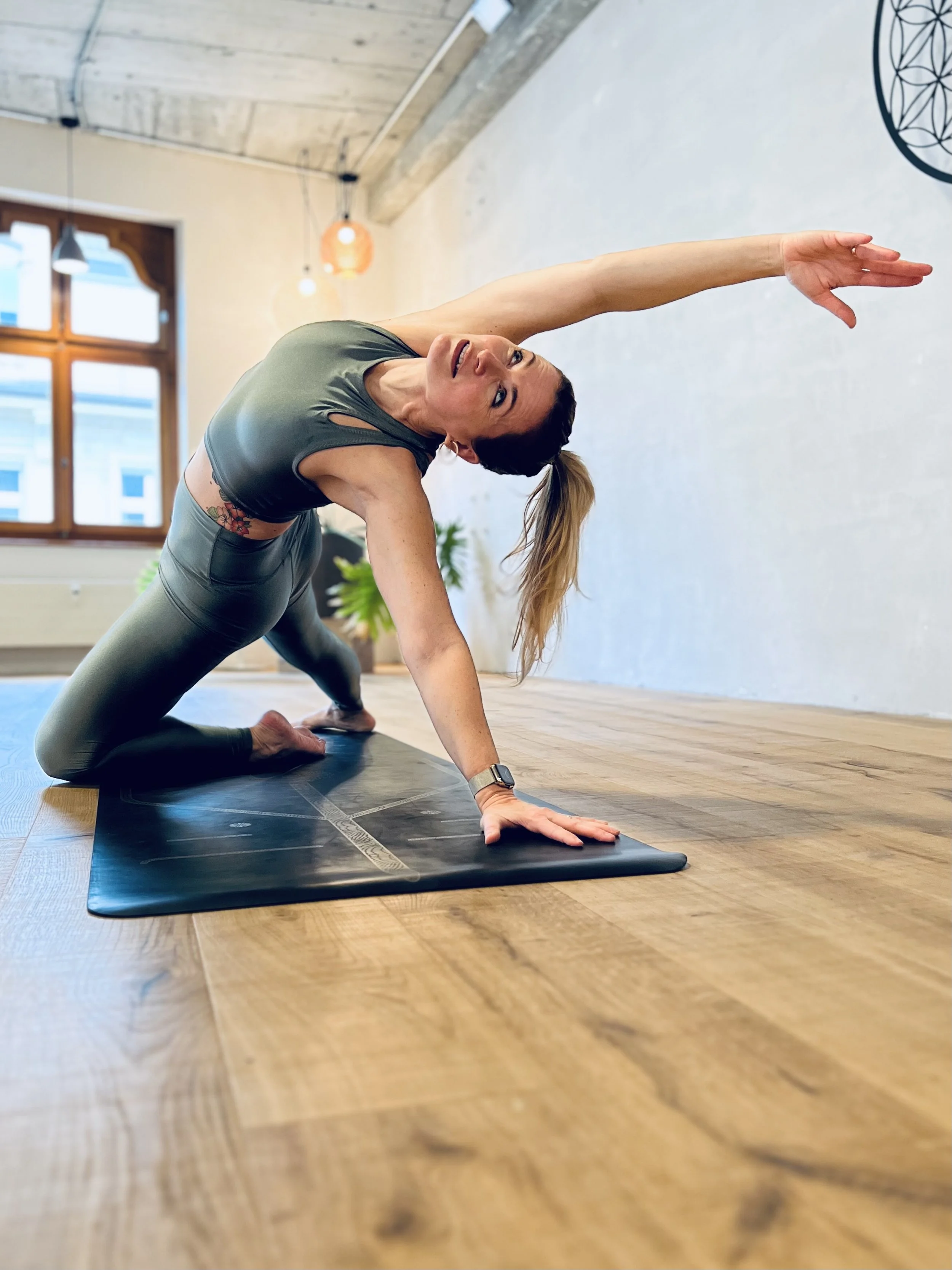 Vinyasa Yoga, Aerial Yoga & Family Yoga in Basel | YOGABLOOM